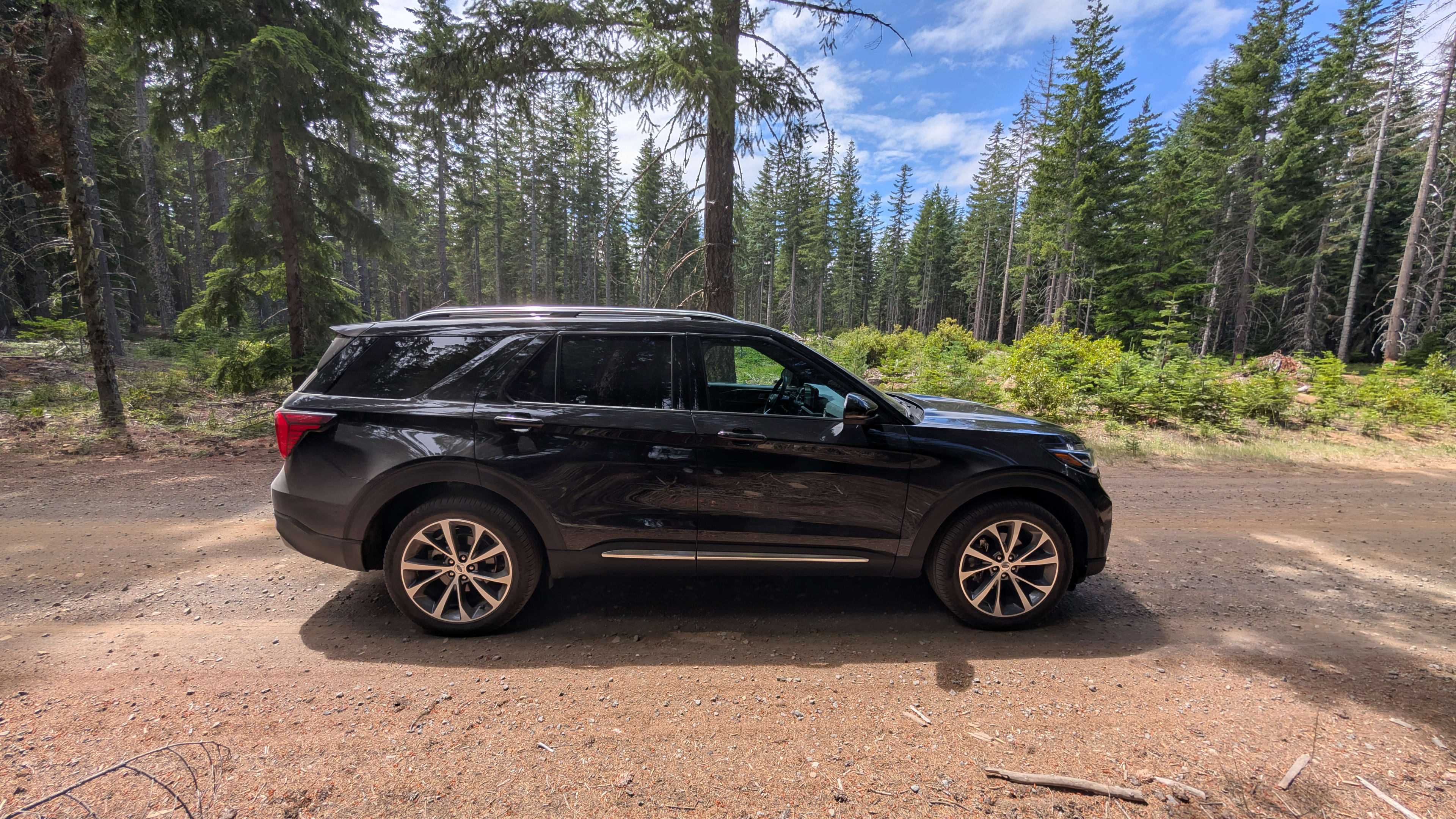 I Drove the 2025 Ford Explorer Platinum 4WD on a Multi-State Road Trip ...