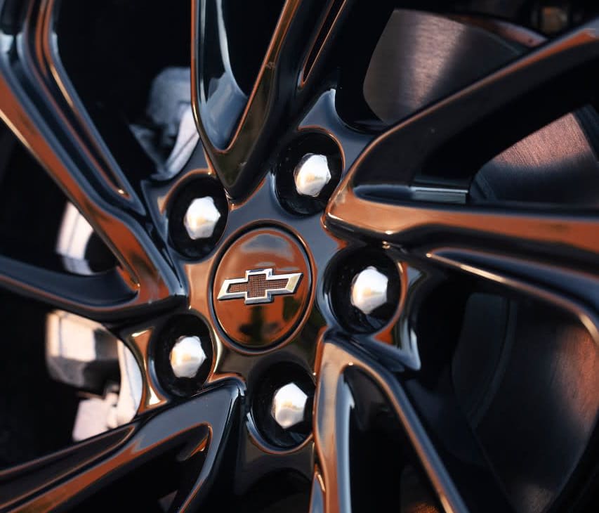 New Chevrolet Bolt EUV Revealed With Ultium Tech and Tesla Charging ...