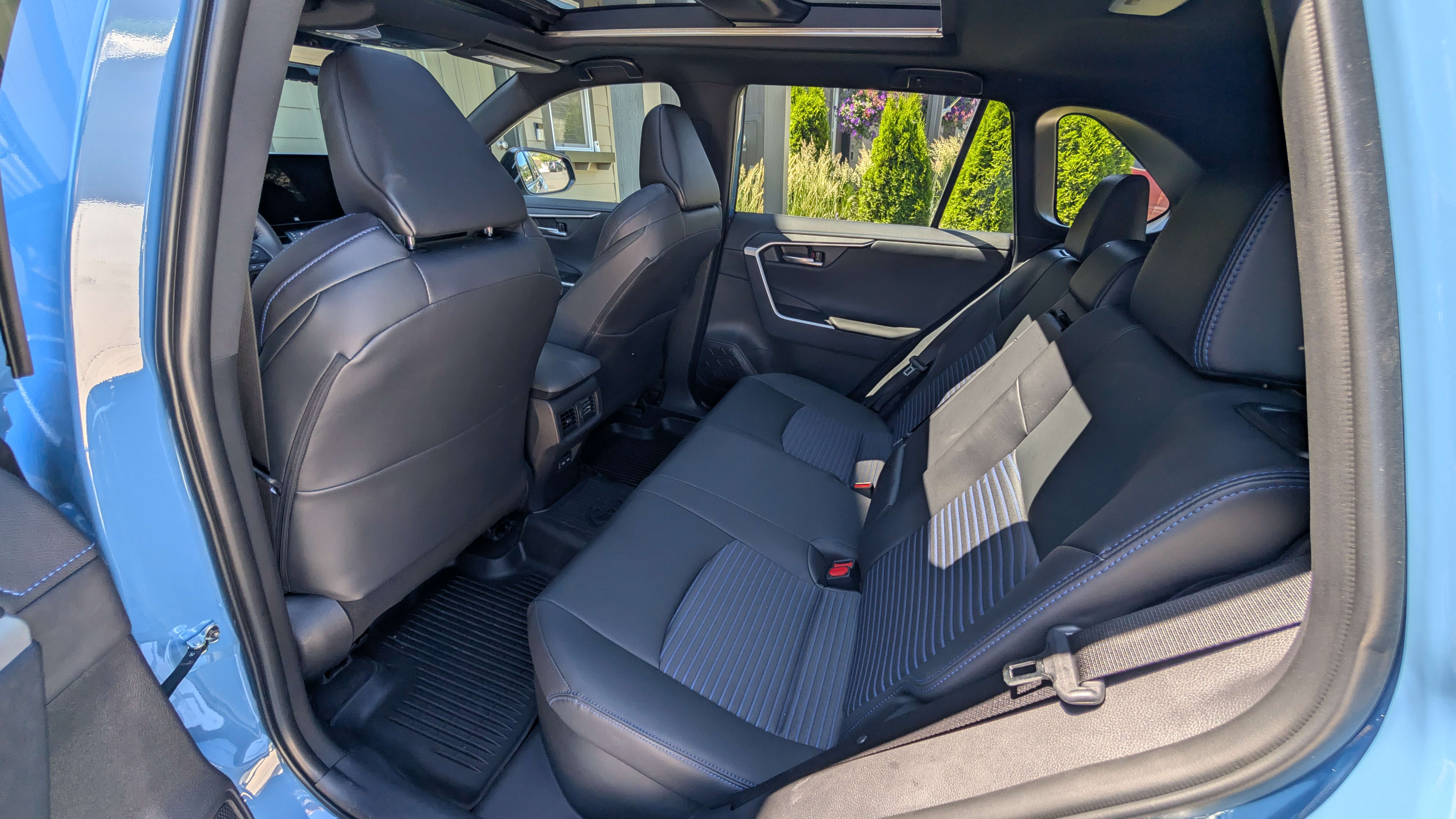 After Reviewing the 2025 Toyota RAV4 XSE AWD Hybrid, I Understand Why ...