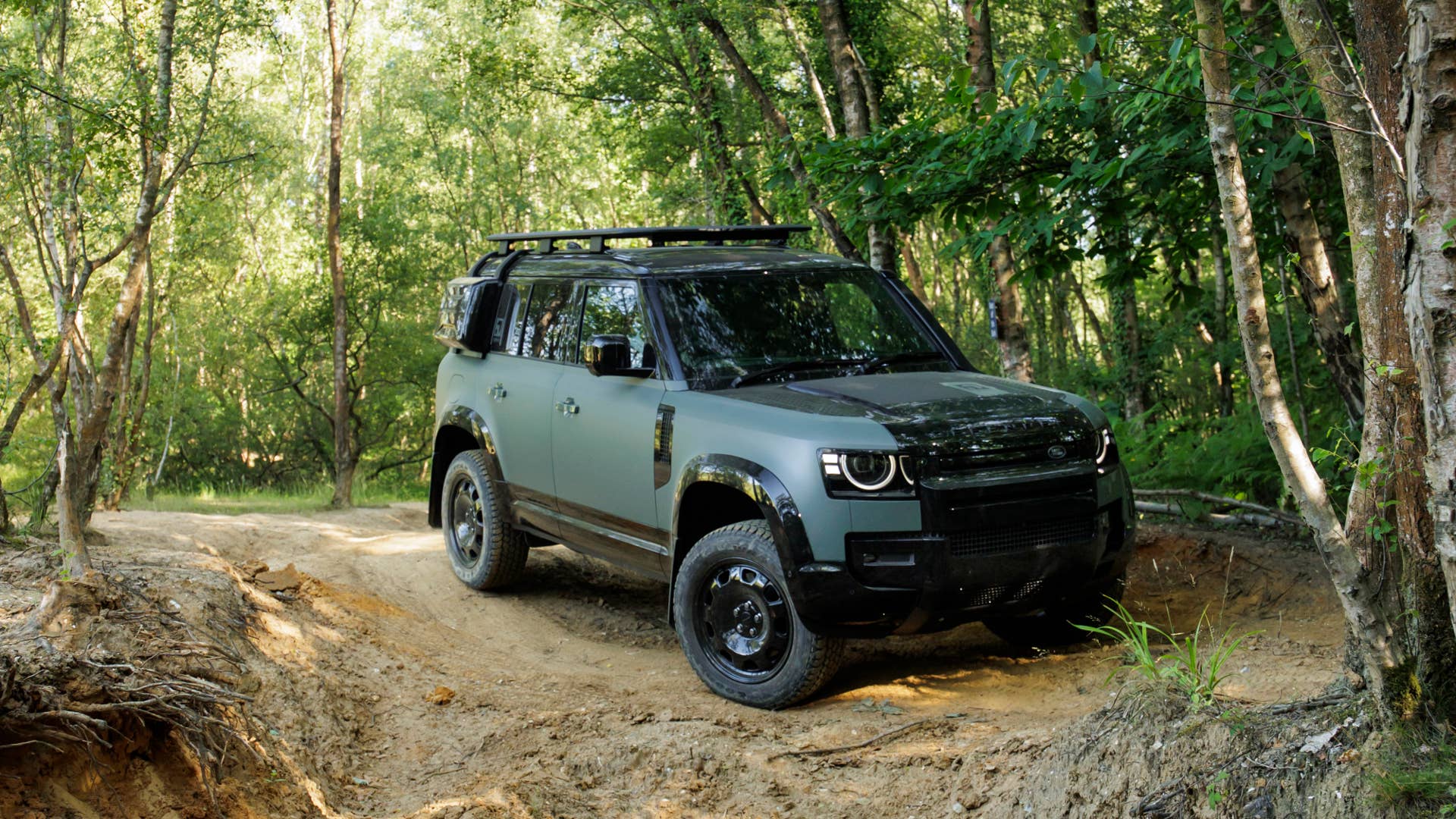 How the Defender Became Land Rover’s Best-Selling Model - Autoblog