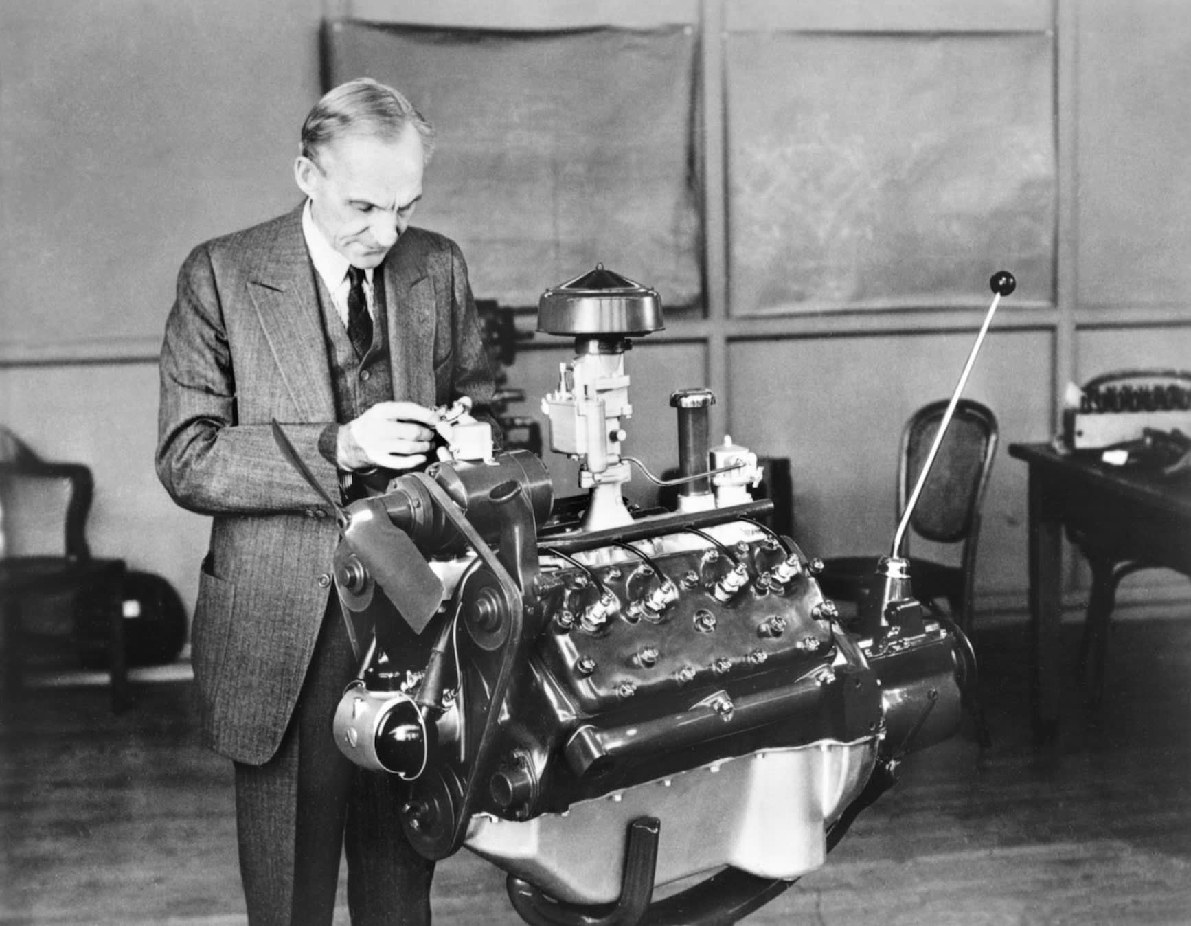 Ford Is Killing the Escape and Lincoln Corsair — Here’s What Might Come ...