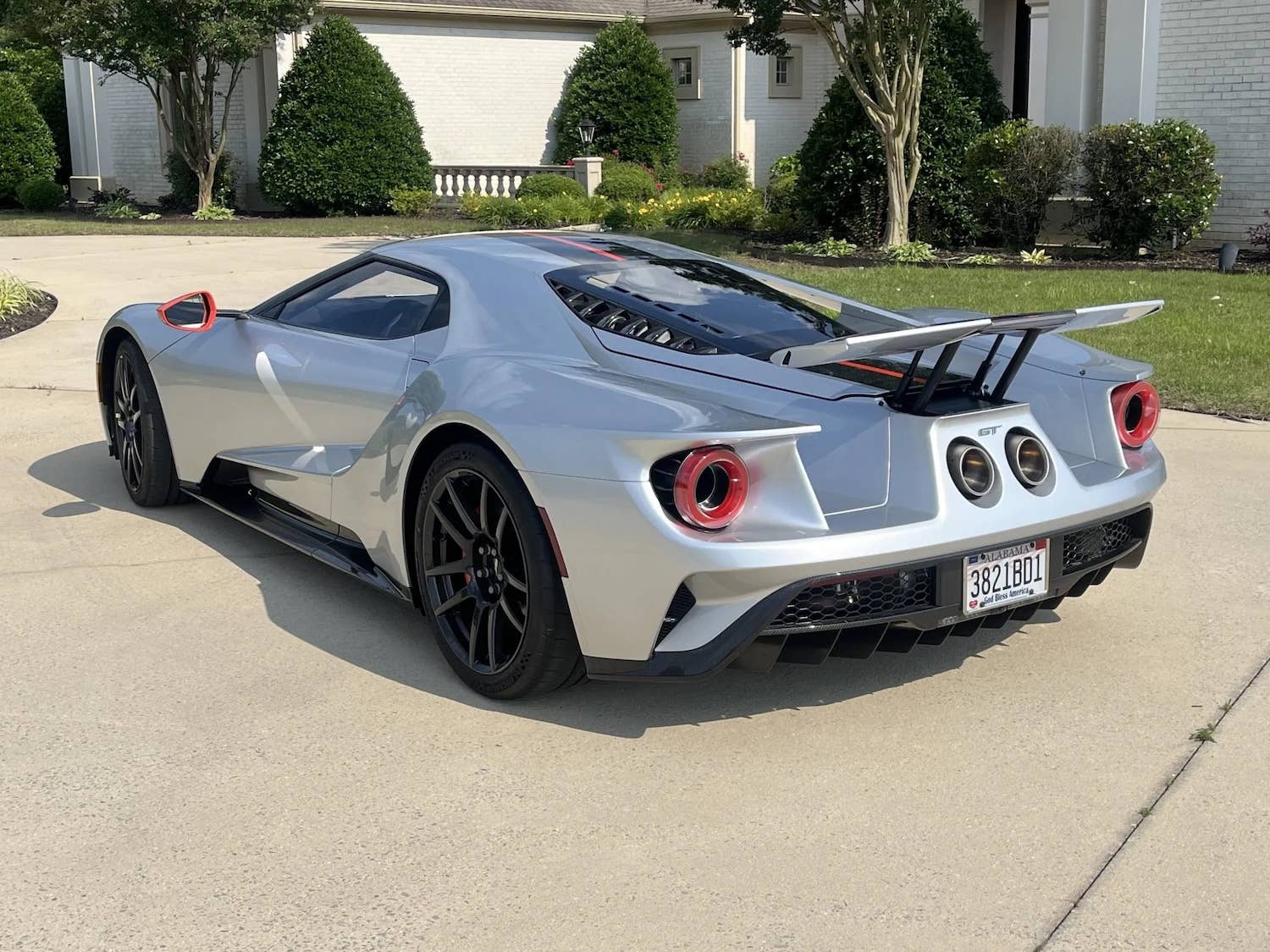 Rare Ford GT Carbon Series Surfaces With Just 77 Miles - Autoblog