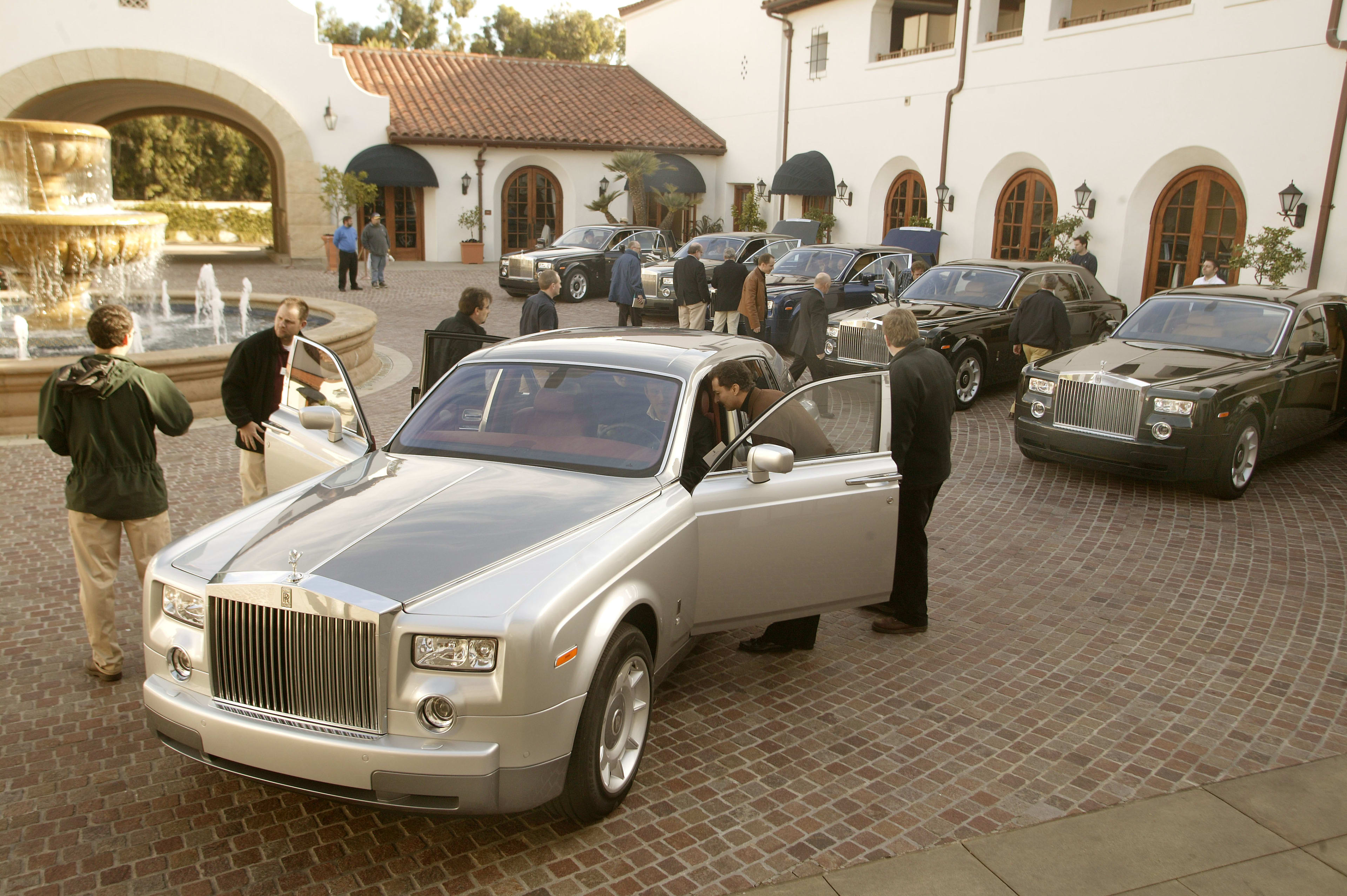 BMW Says Its Revival of Rolls-Royce Was a Secret Operation - Autoblog