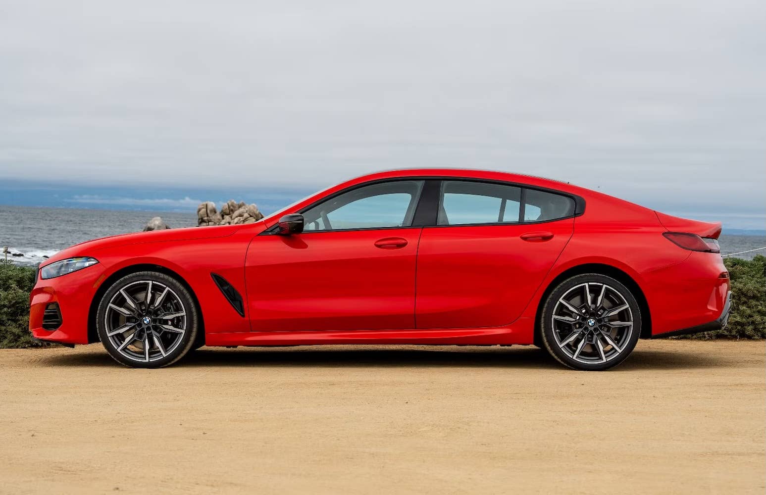 BMW Revives Classic Hues with M850i Edition M Heritage - Autoblog