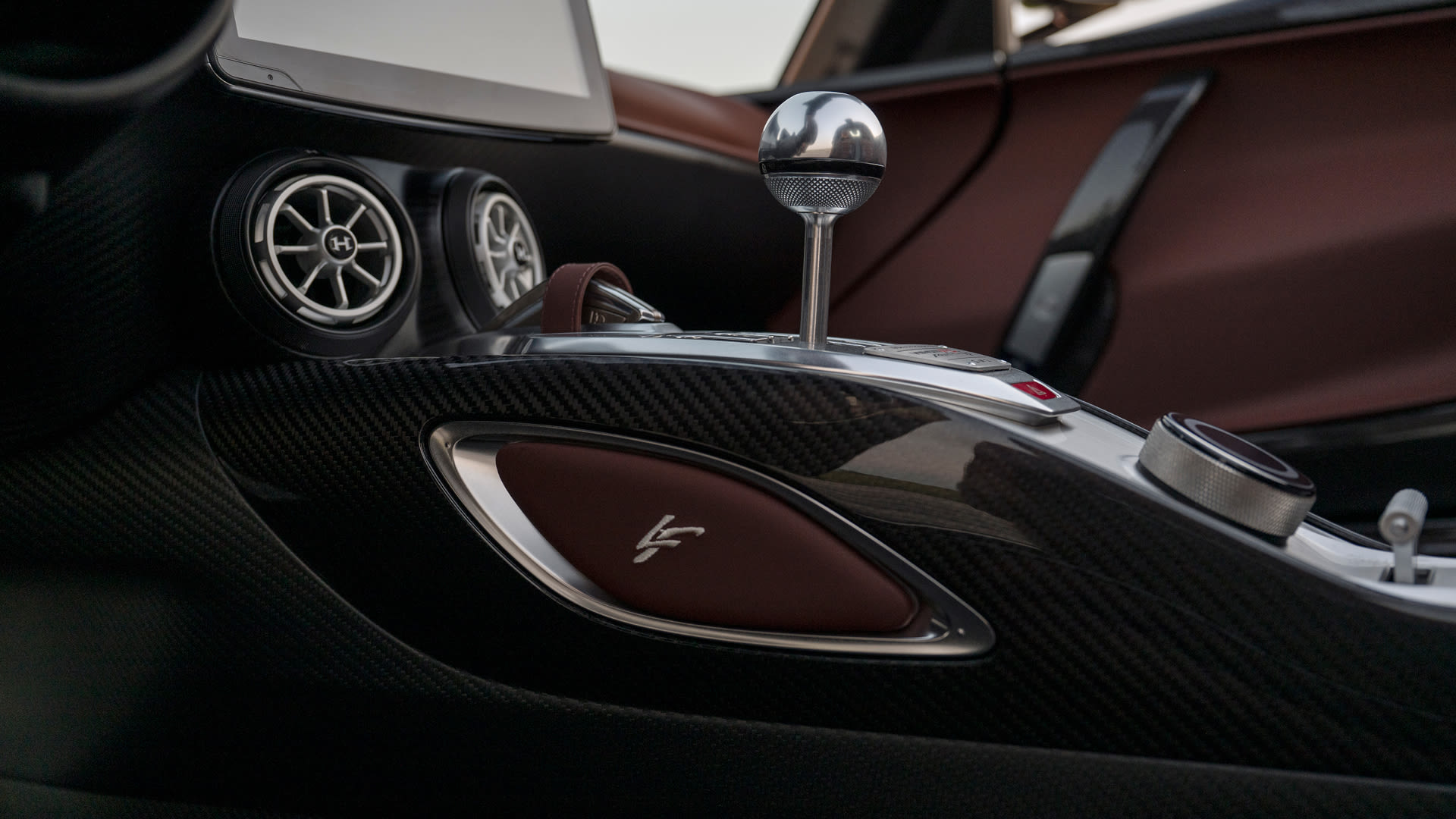 Hennessey Venom F5 LF Combines Manual Gearbox With The World's Most ...