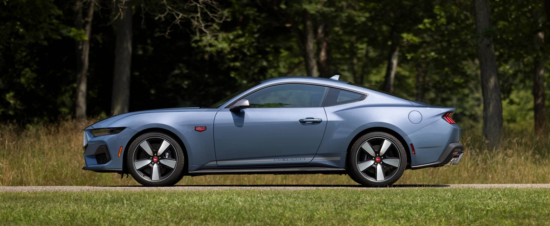 2025 Ford Mustang vs Dodge Charger, Which One Is Right For You? - Autoblog