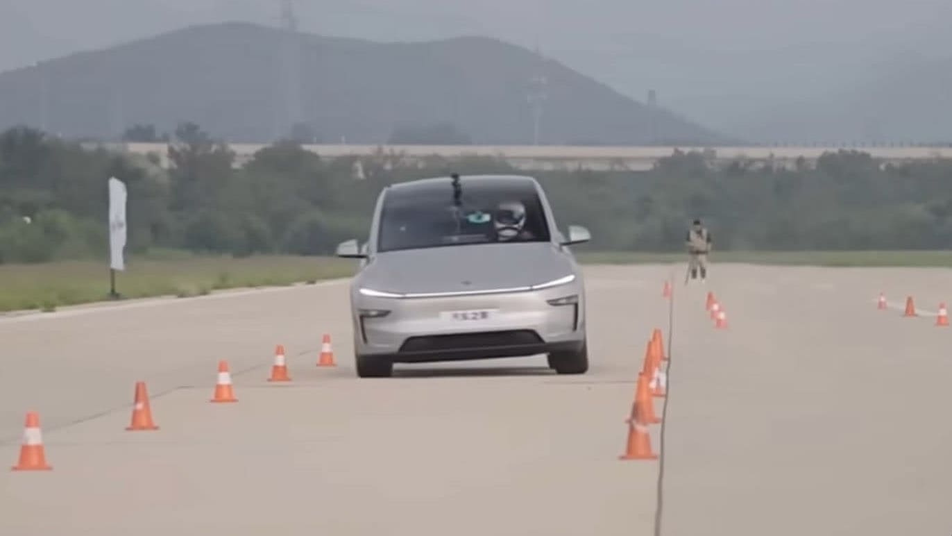 2024 Subaru Crosstrek Luggage Test: How much cargo space? - Autoblog