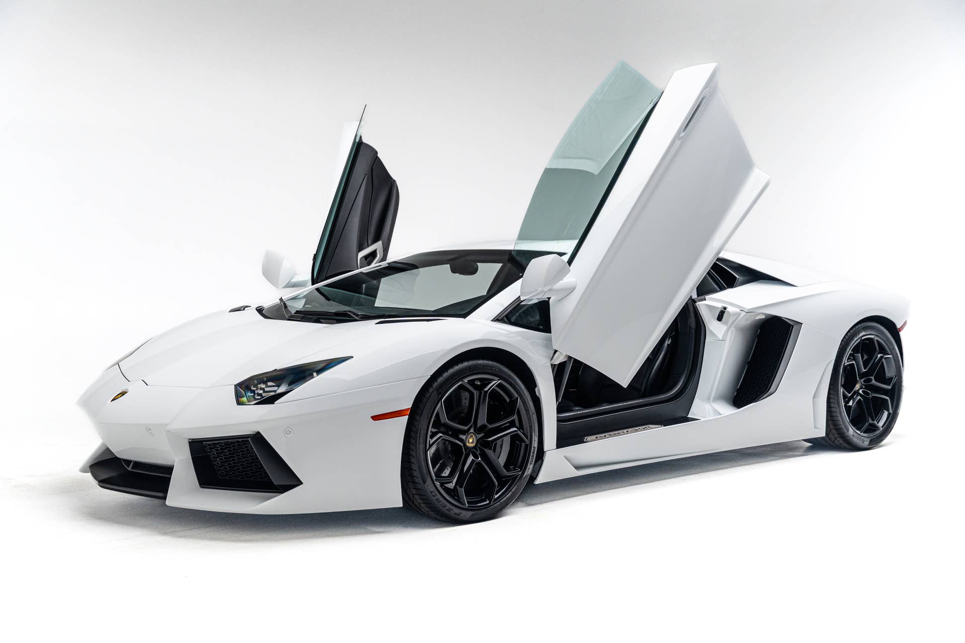 Lamborghini Makes History, Donates First U.S. Aventador to Museum ...