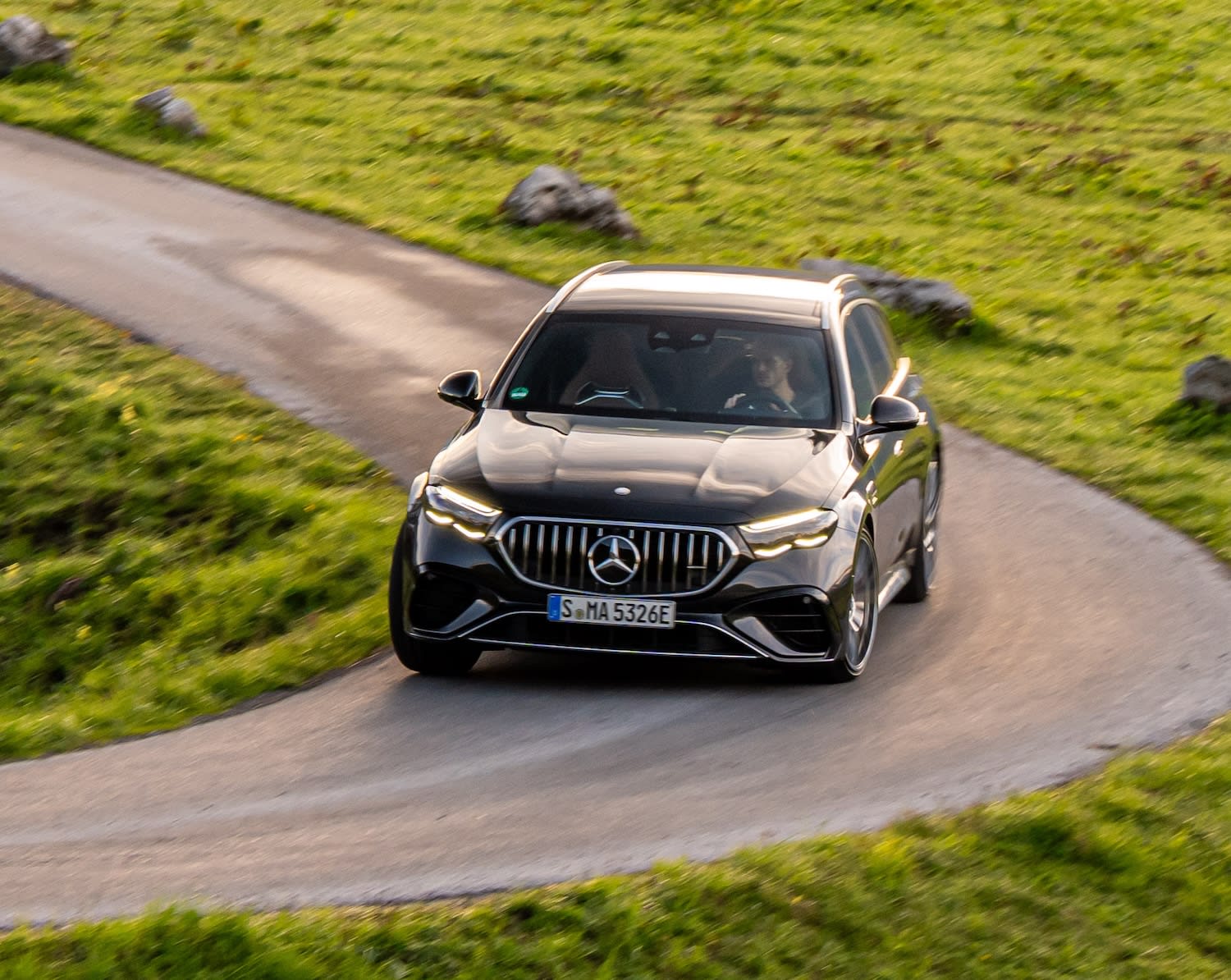 The New Hybrid Models We're Excited For in 2026 - Autoblog