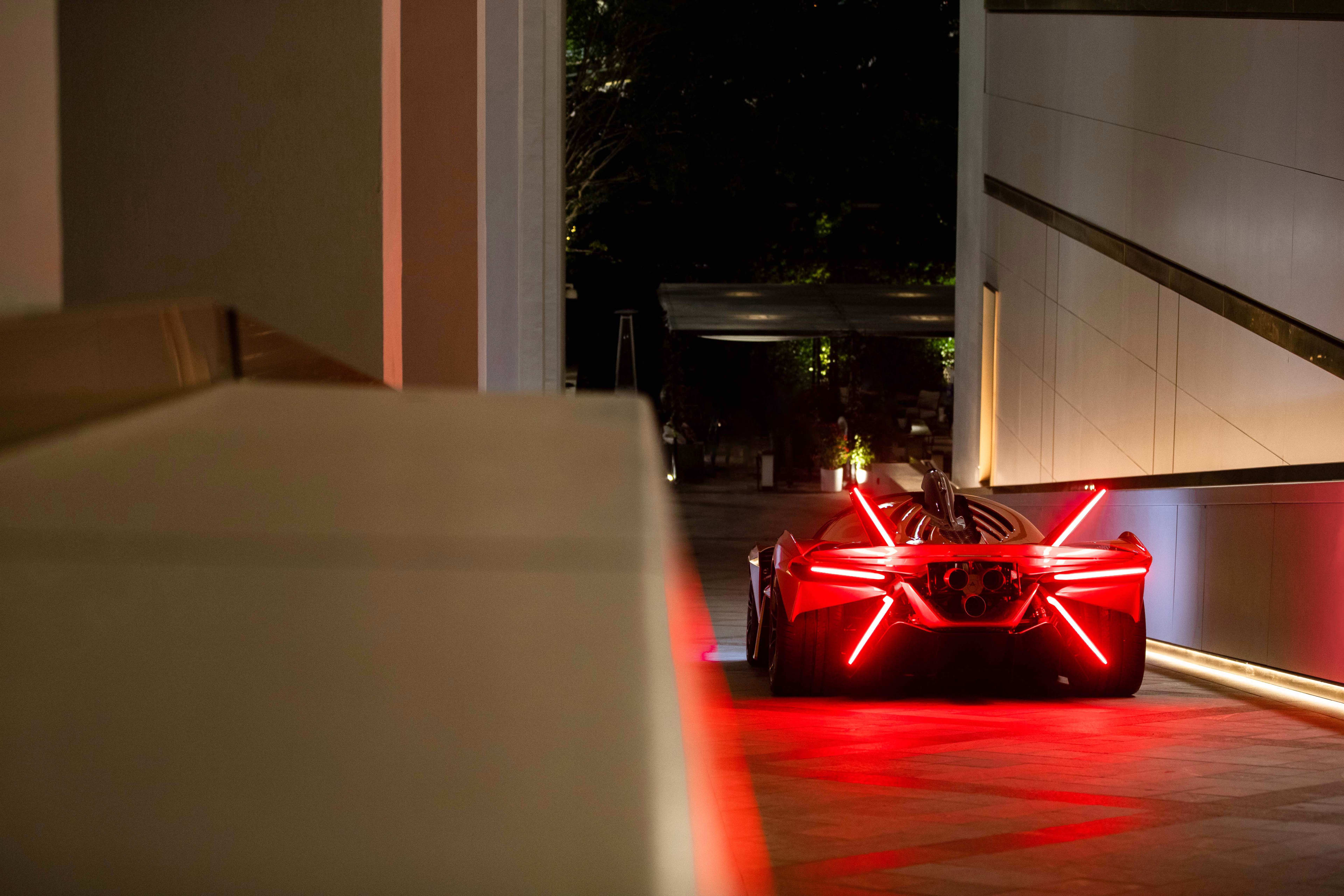 Only 10 Will Ever Exist: 7 Apollo Evo Features You Need to See - Autoblog