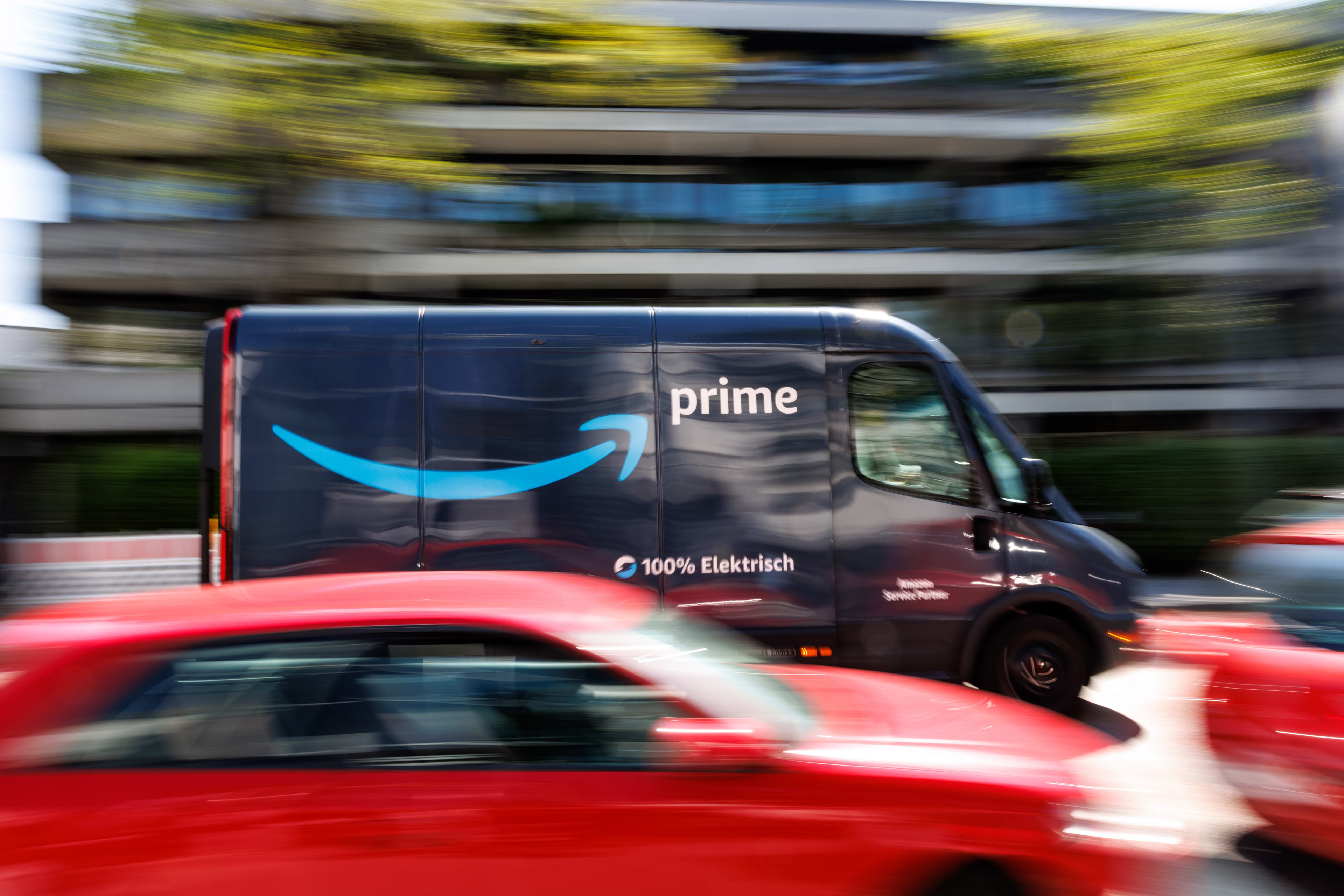 Your Next Amazon Package Might Be Delivered in These Electric Vans ...