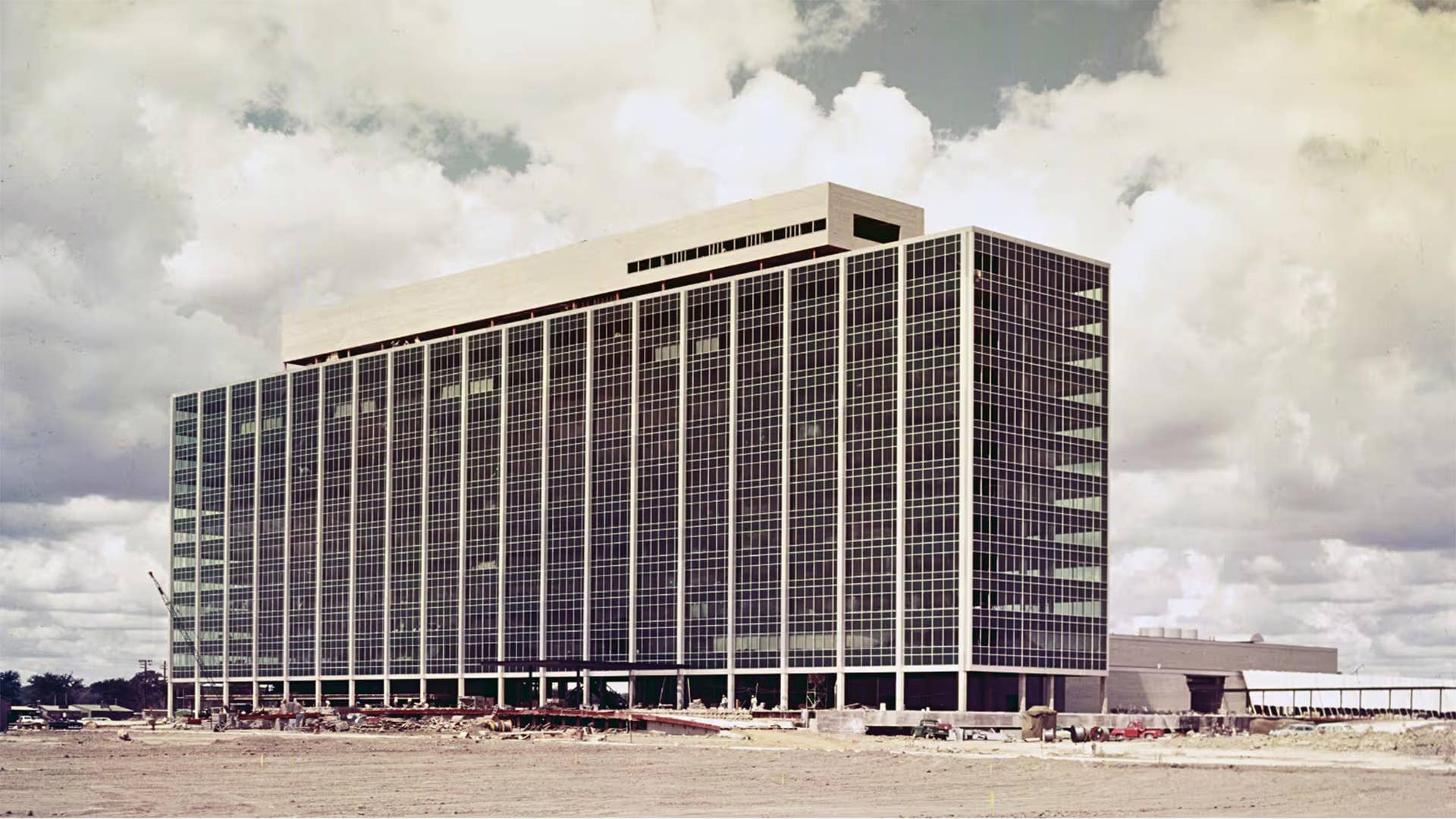 Ford to Demolish Its Iconic Glass House HQ After 70 Years - Autoblog