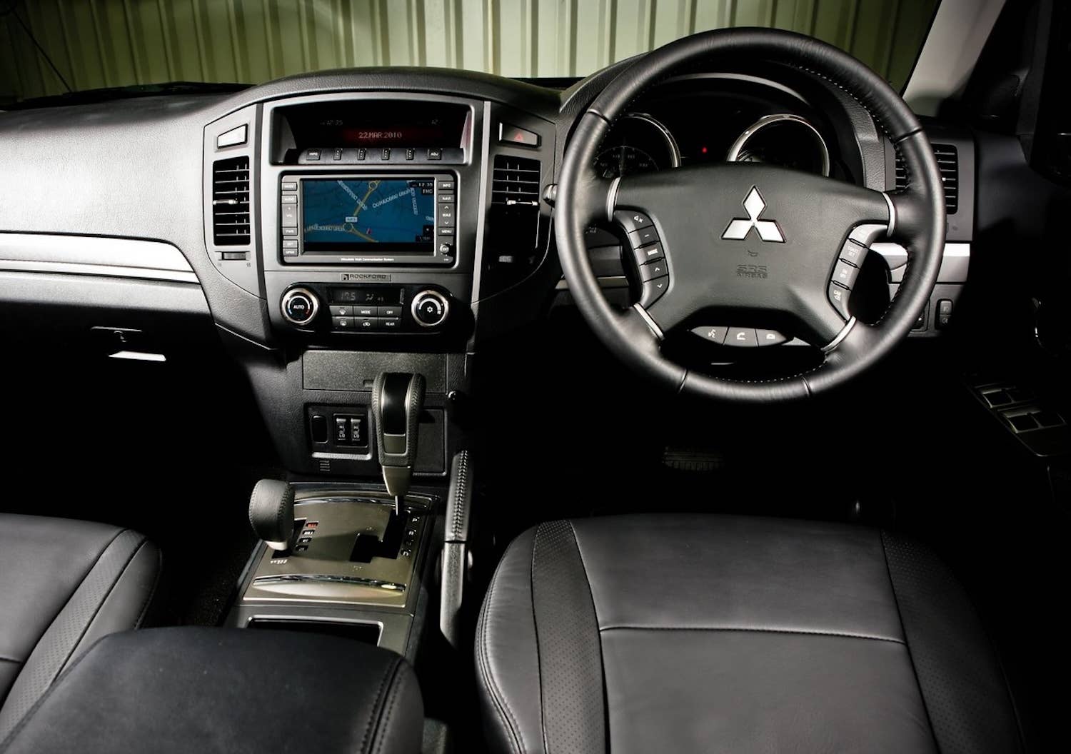 Mitsubishi’s Iconic Pajero SUV Is Making a Comeback: This Is When it ...