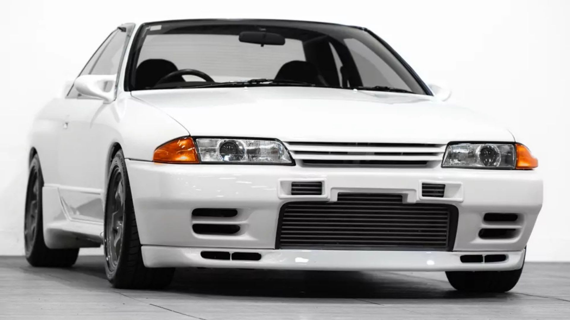 1993 Nissan Skyline GT-R R32 For Sale With 40,000 Miles - Autoblog