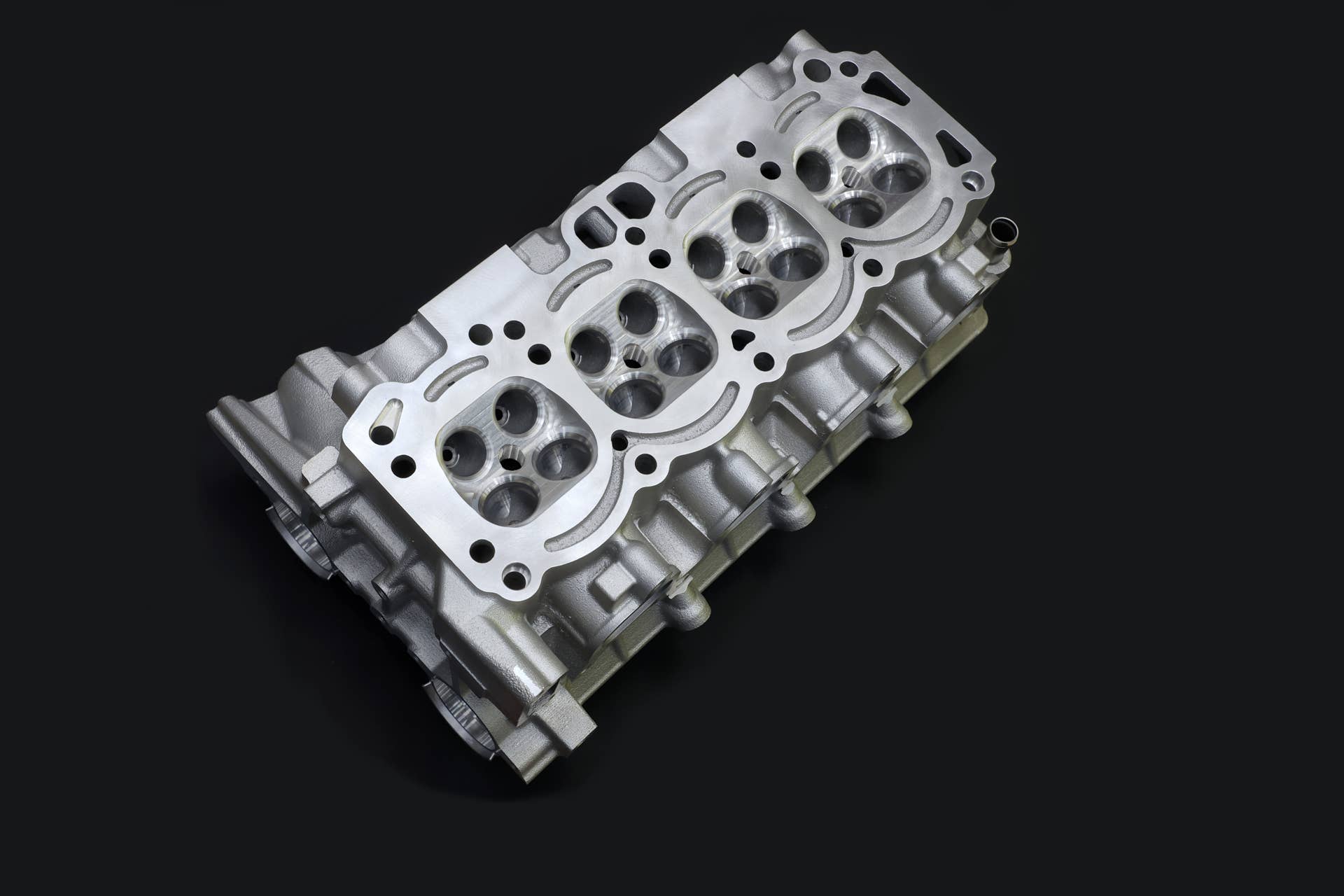The Legend Lives: Toyota Reproduces Engine Components for the AE86 ...