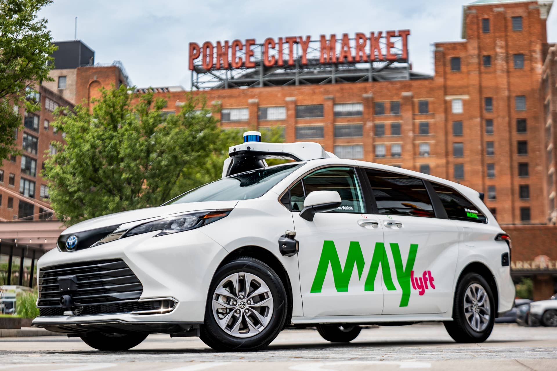 Sorry Tesla, Lyft Is Deploying Its Own Robotaxis - Autoblog