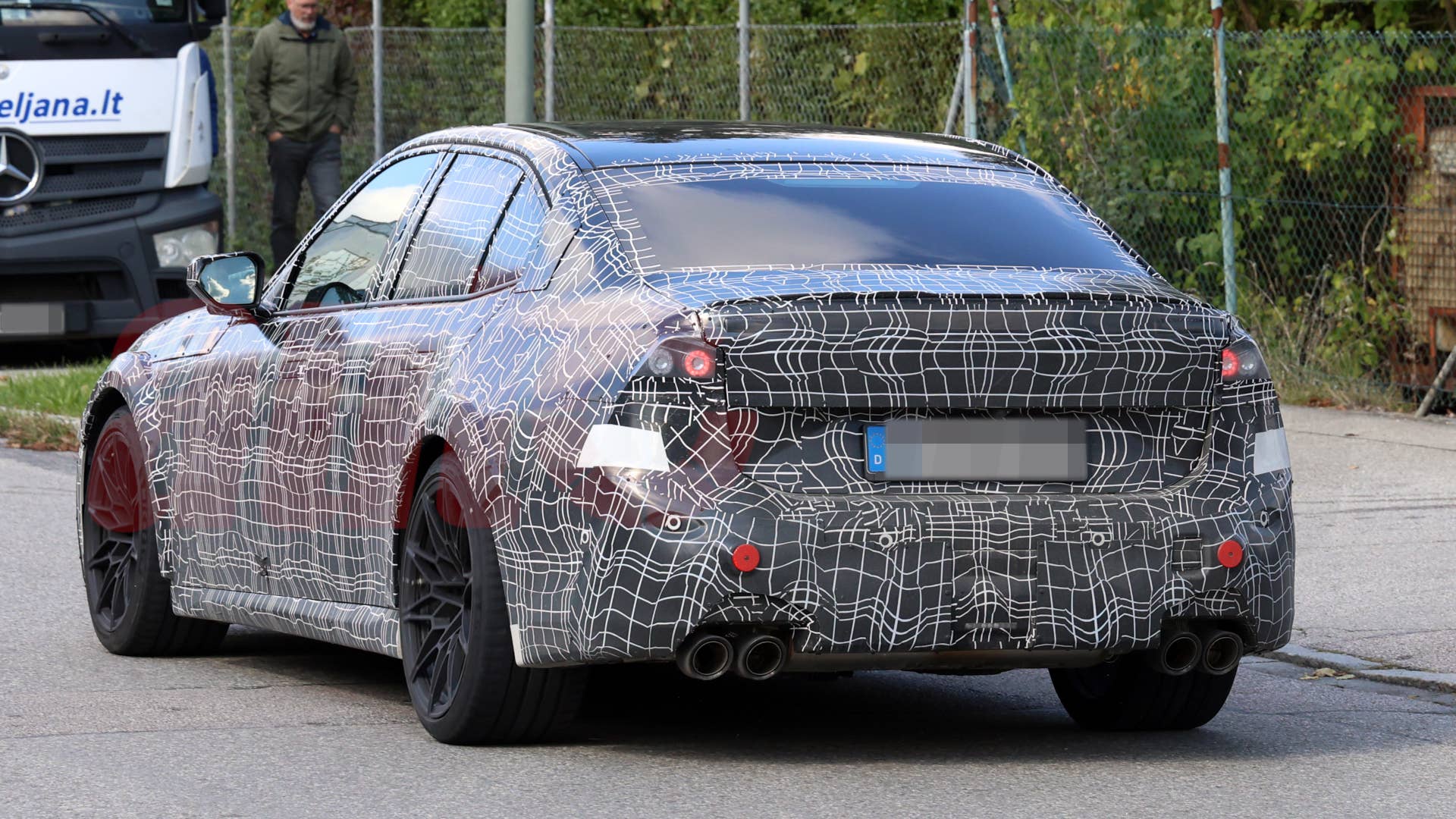 America’s Love for V8s Is Keeping BMW’s Biggest Engines Alive - Autoblog