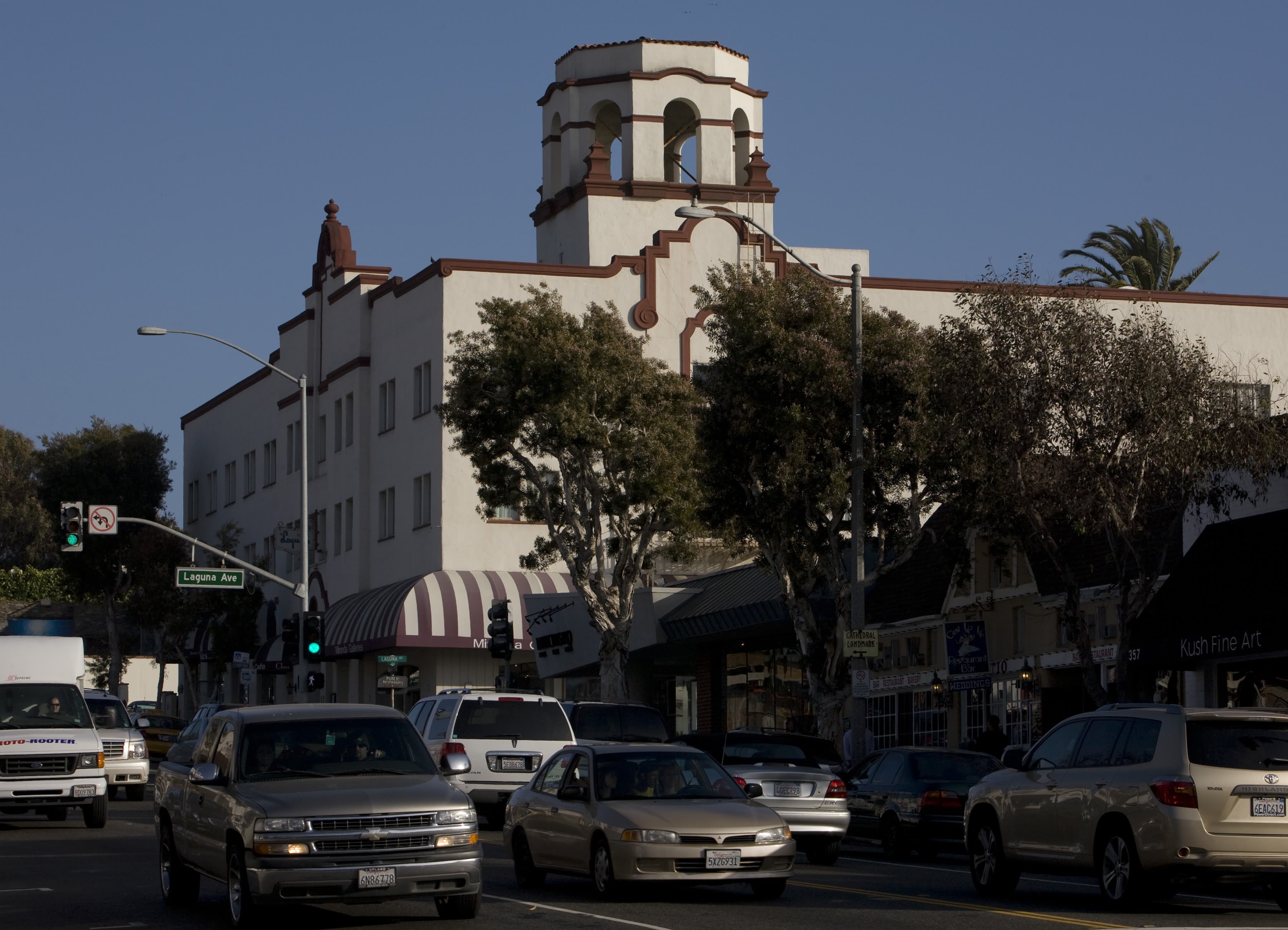 How the Lexus LS400 Crashed the Luxury Party - Autoblog