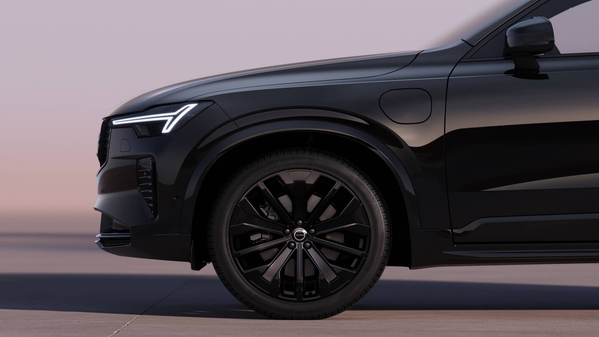 Volvo XC90 Brilliantly Hides Its Age With New Black Edition - Autoblog