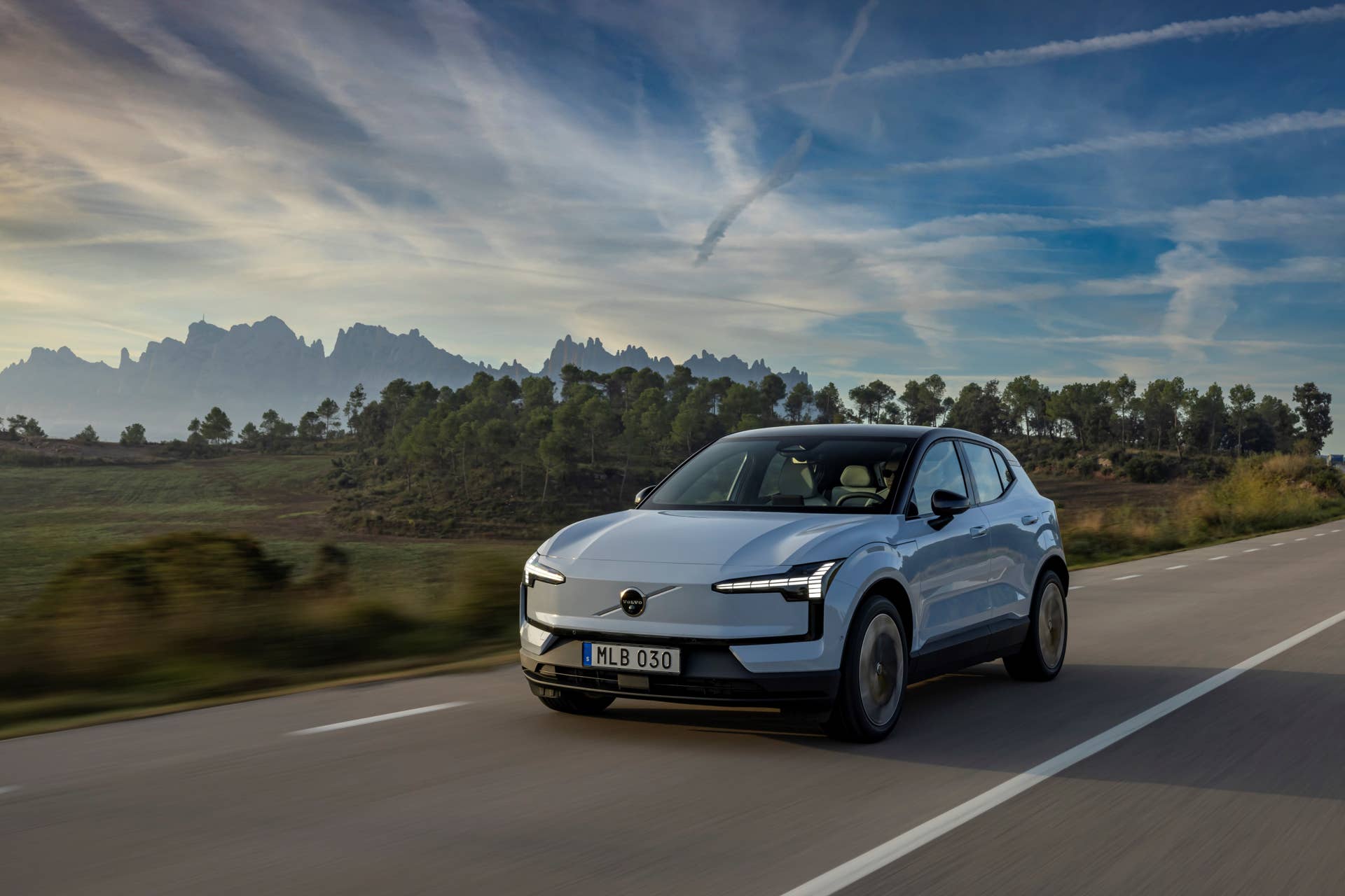 Volvo's Cheap EV Finally Comes To America, Just In Time For Tesla Face ...