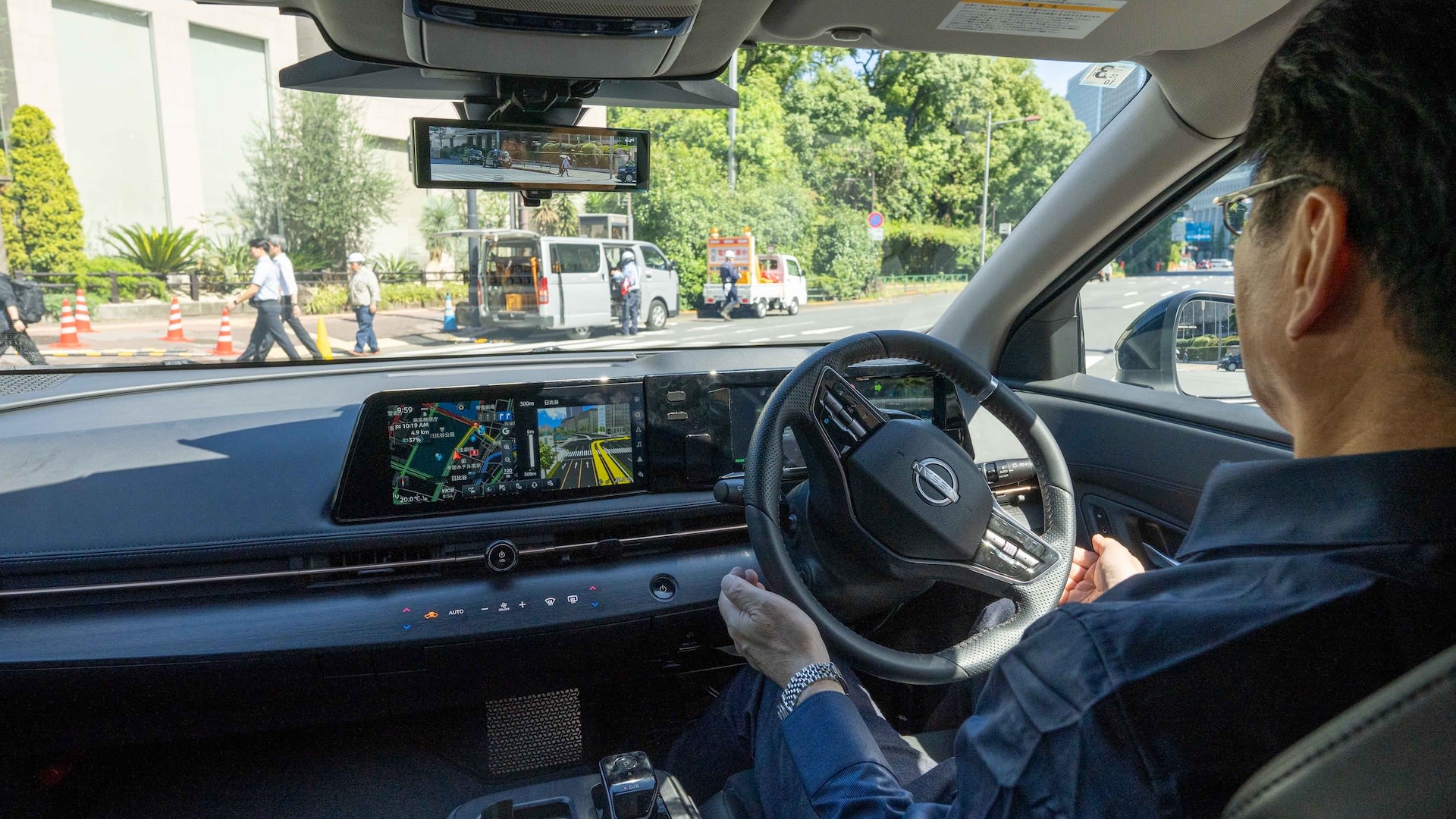 Nissan’s New ProPilot Assist Could Finally Beat Tesla’s Autopilot ...