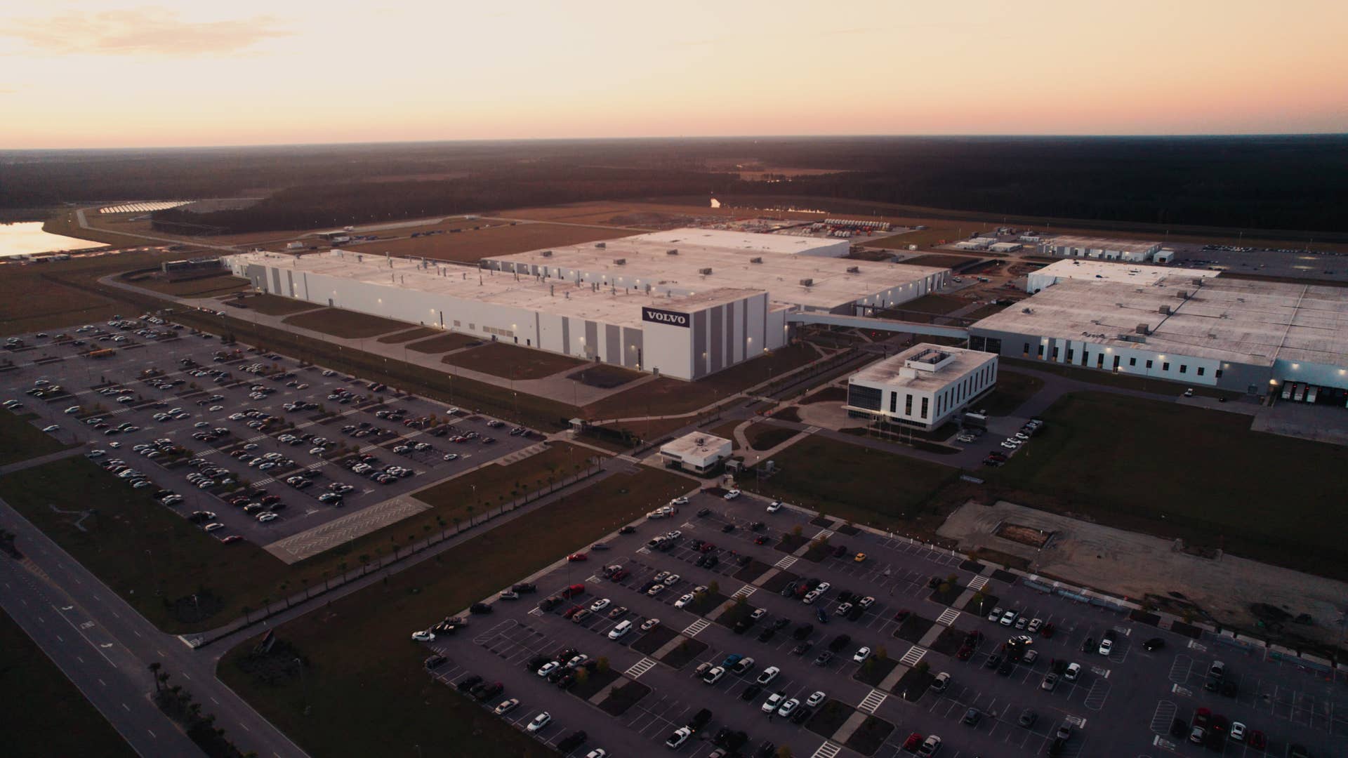 Volvo Commits to U.S. Growth with New Investment in South Carolina ...