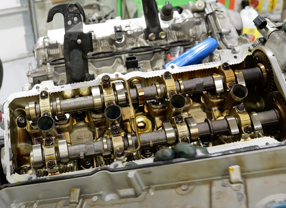 Teardown Exposes What Can Instantly Kill Toyota's Bulletproof V8 Engine ...