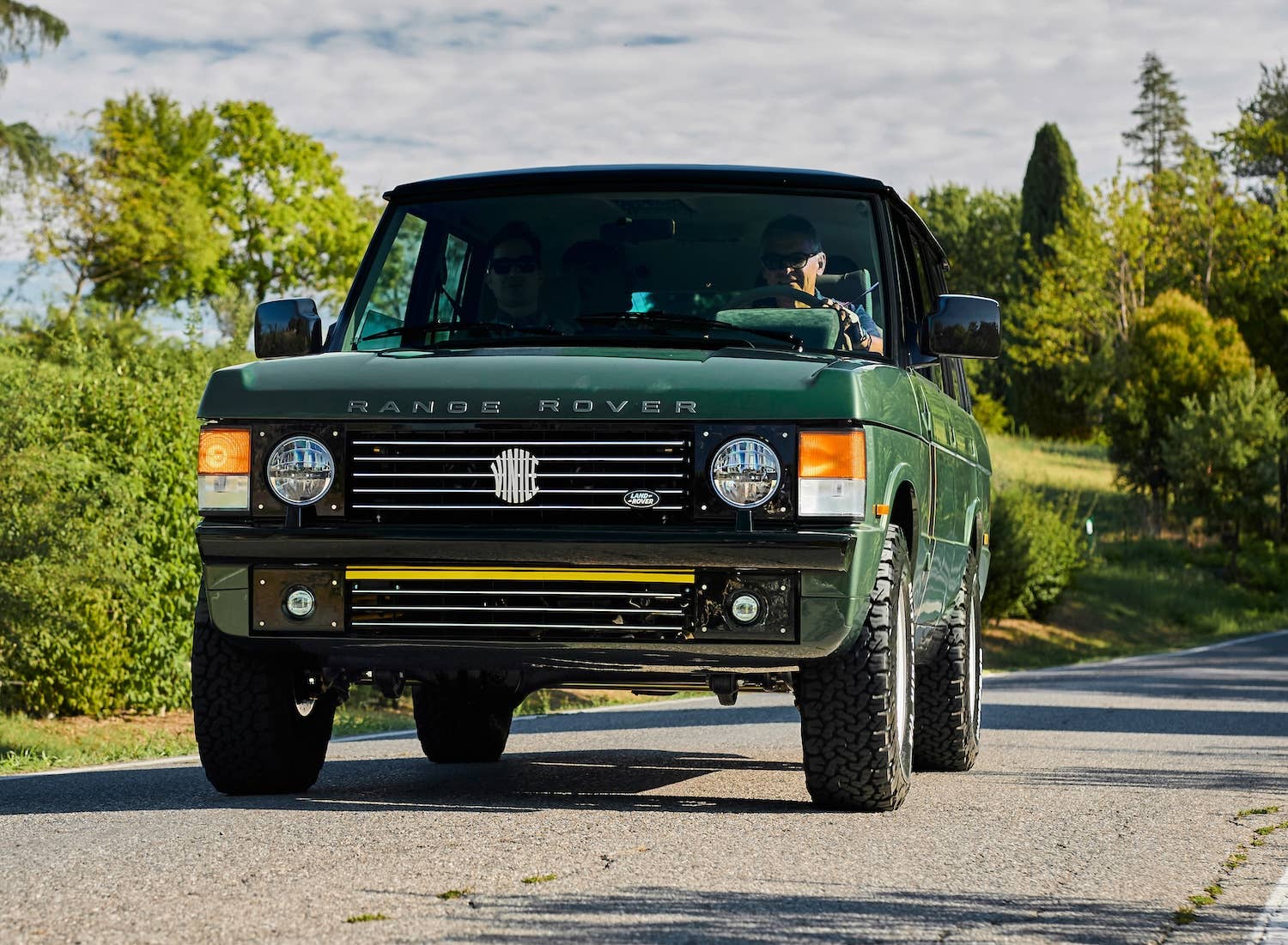 Only 15 of This Classy Italian Range Rover Classic Will Ever Exist ...