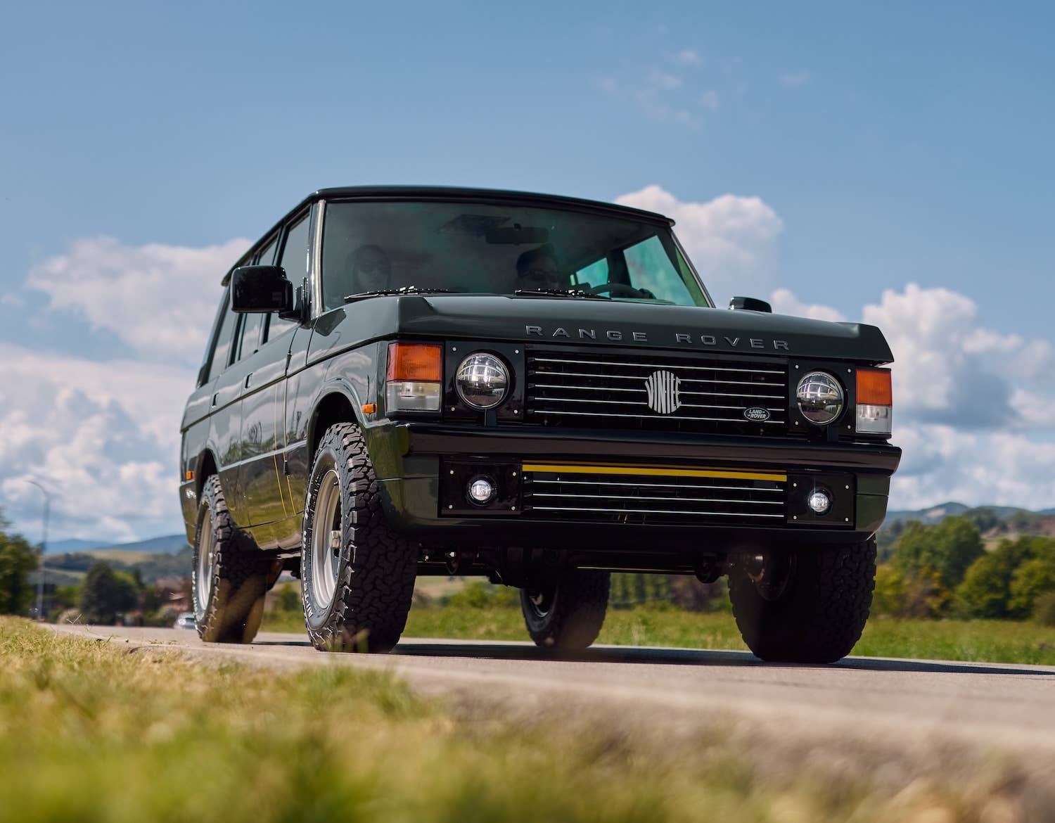 Only 15 of This Classy Italian Range Rover Classic Will Ever Exist ...