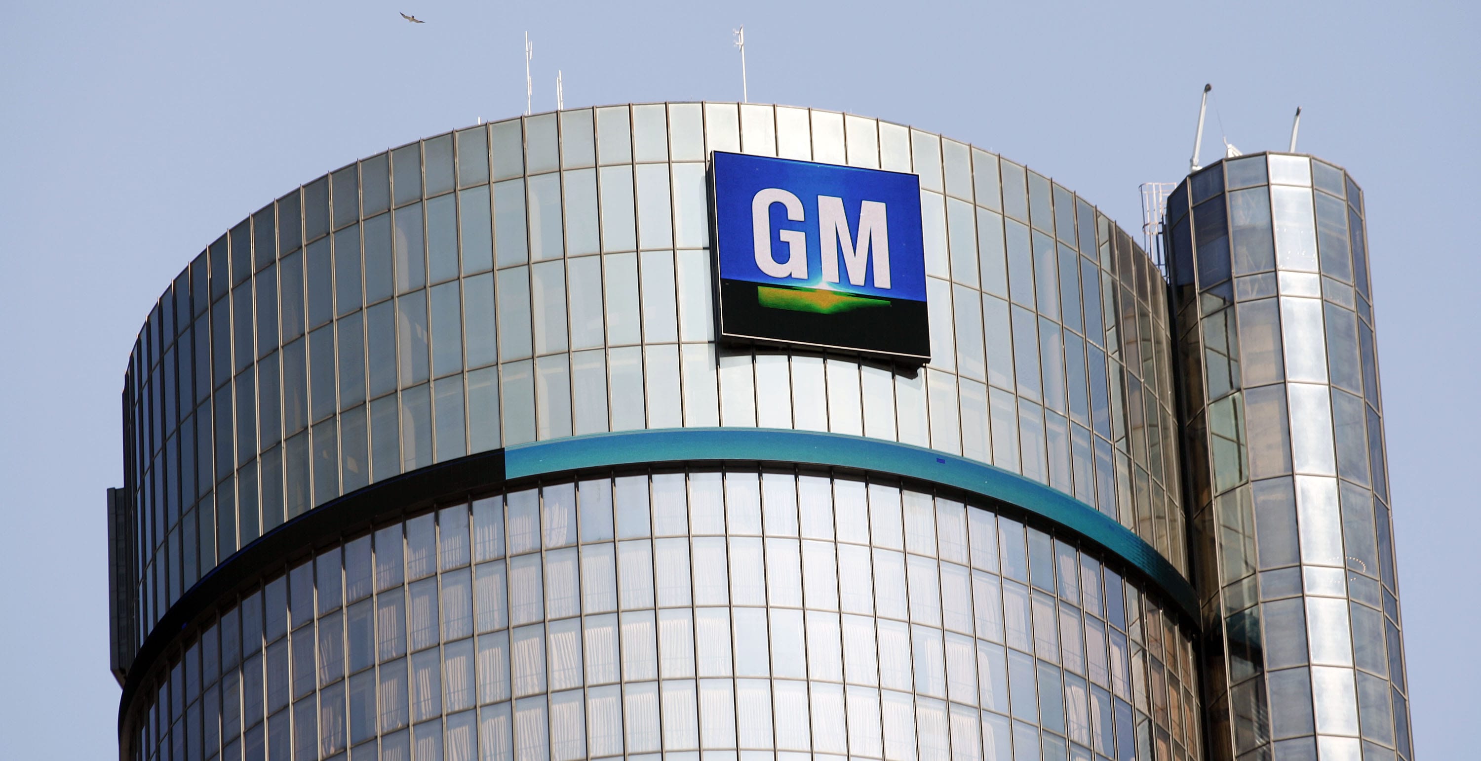 GM Boosts 10-Speed Transmission Output With $300 Million Investment ...