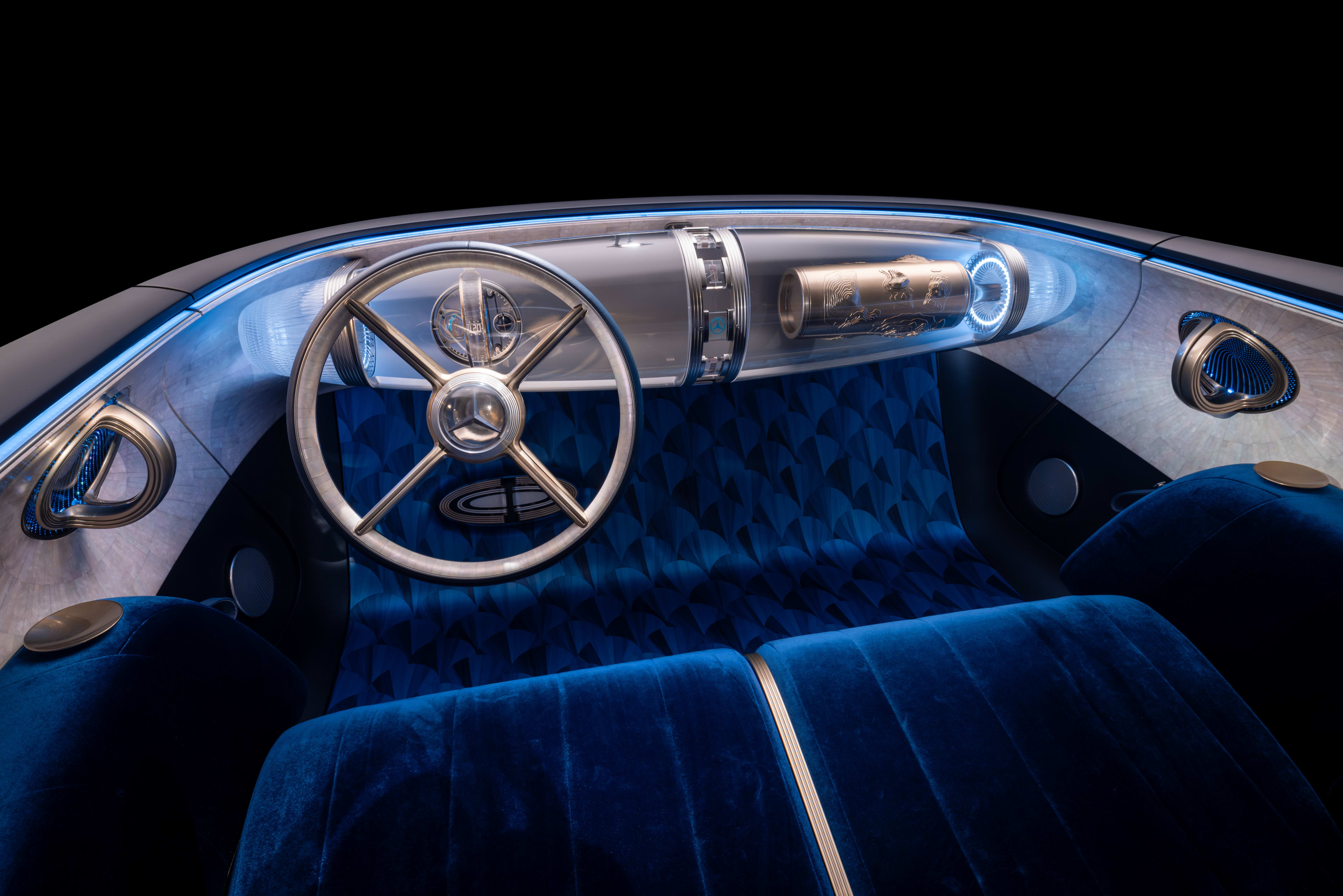 Mercedes-Benz Vision Iconic Marries 1930s Art Deco with Future Driving ...