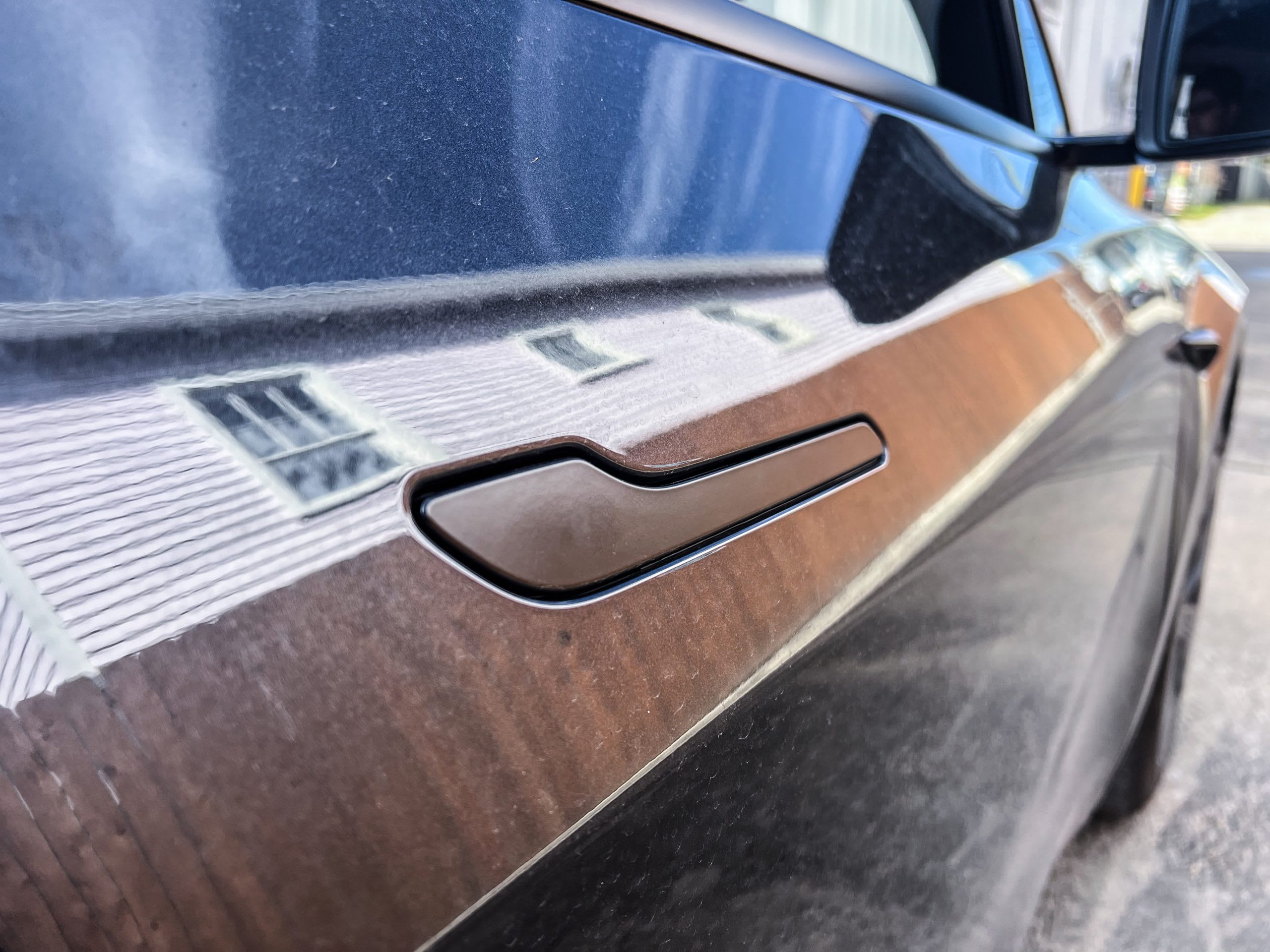 U.S. Lawmaker Proposes Legislation Addressing Tesla-Style Door Handles ...