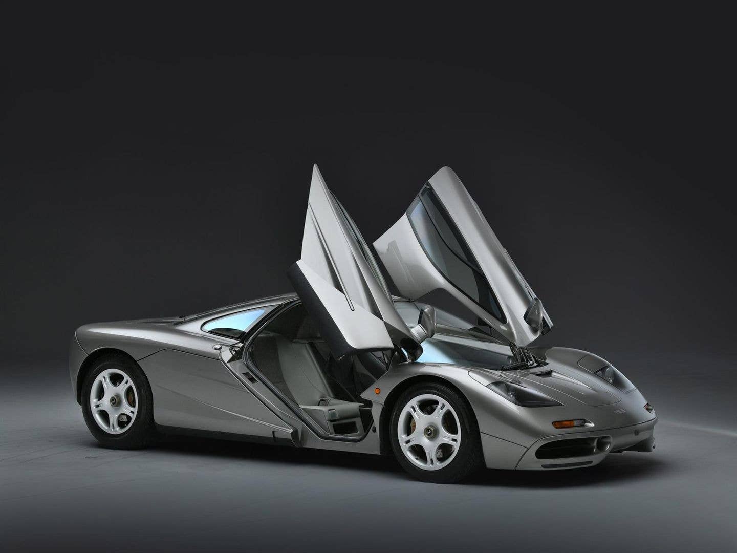 Billionaires, Take Note: A Dark Magnesium McLaren F1 Just Hit the ...