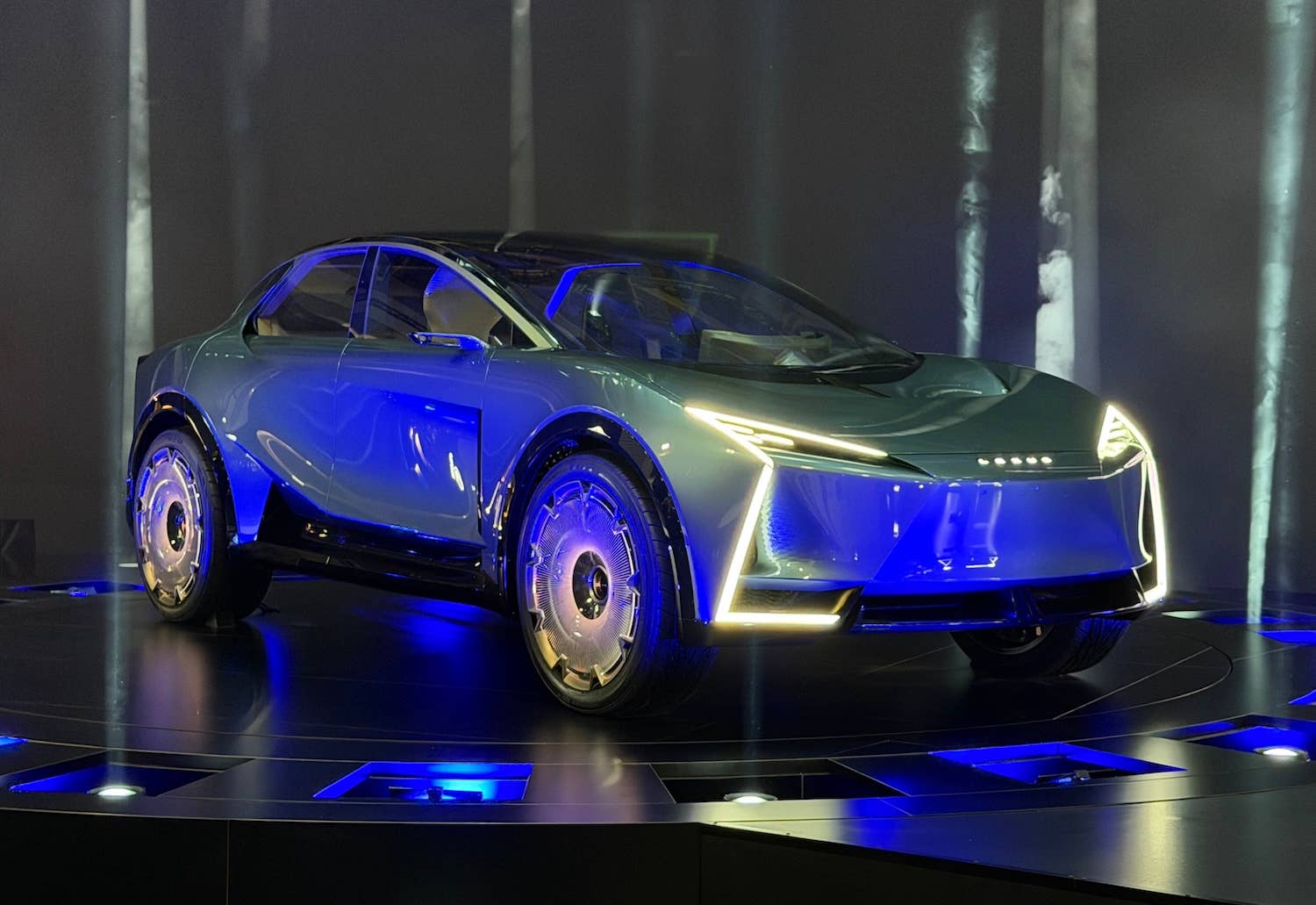 Is the LS Coupe Concept the New Lexus Flagship? - Autoblog