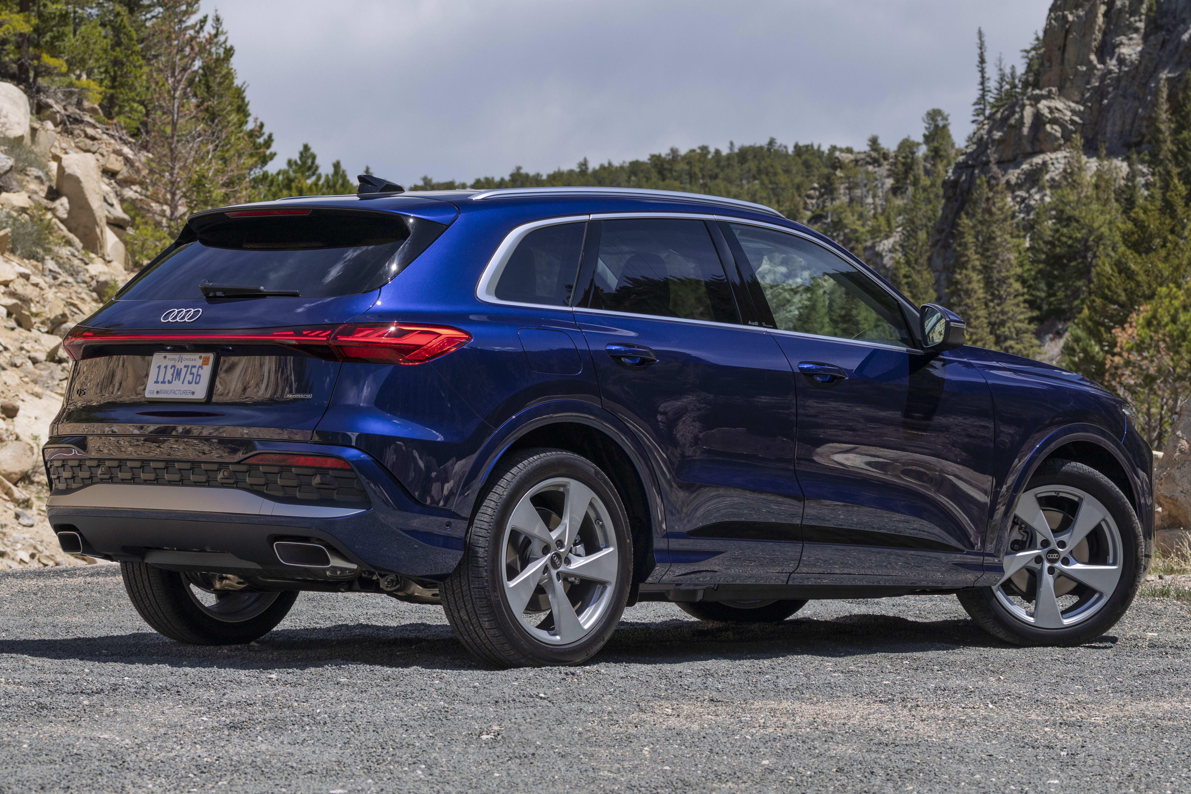 I Drove the 2025 Acura RDX and Audi Q5: Here’s the One That Truly Stands Out - Autoblog