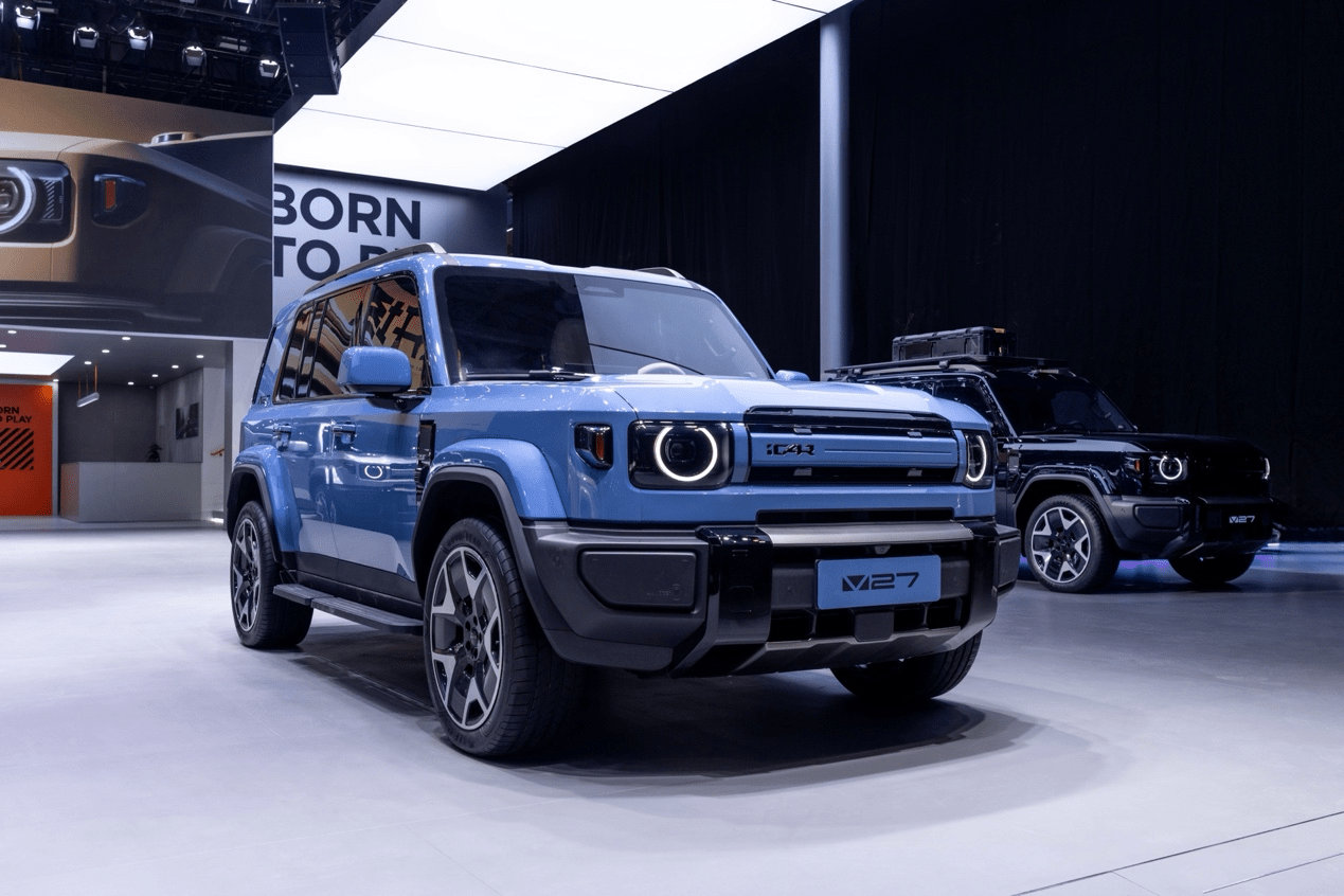 China Unveils $30K Land Rover Defender Lookalike With a 745-Mile Range ...