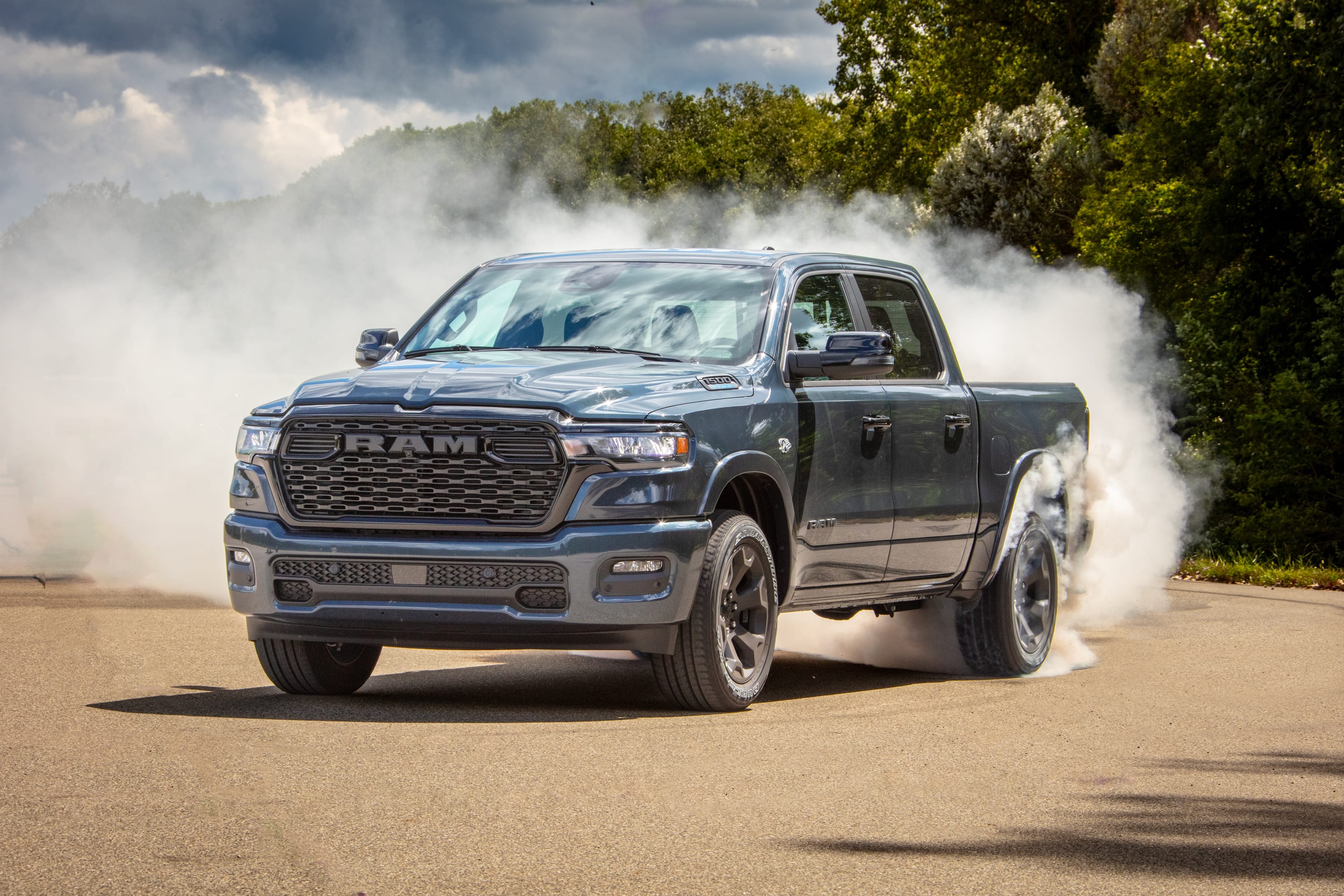 Ram Can’t Build Hemi V8 Trucks Fast Enough - Autoblog