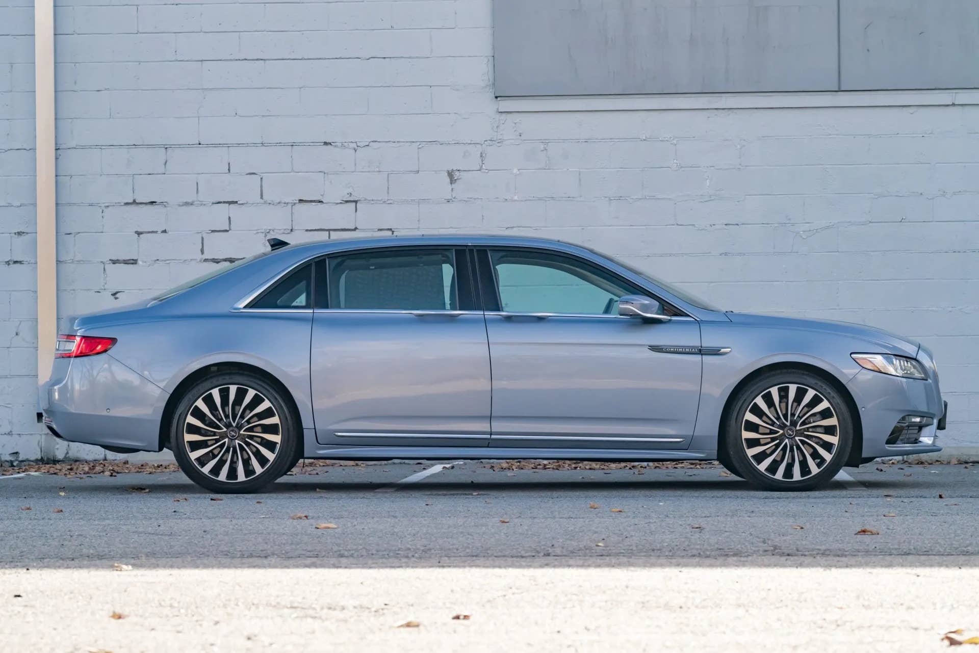 2020 Lincoln Continental Coach Door Edition With 4,000 Miles Is One of ...