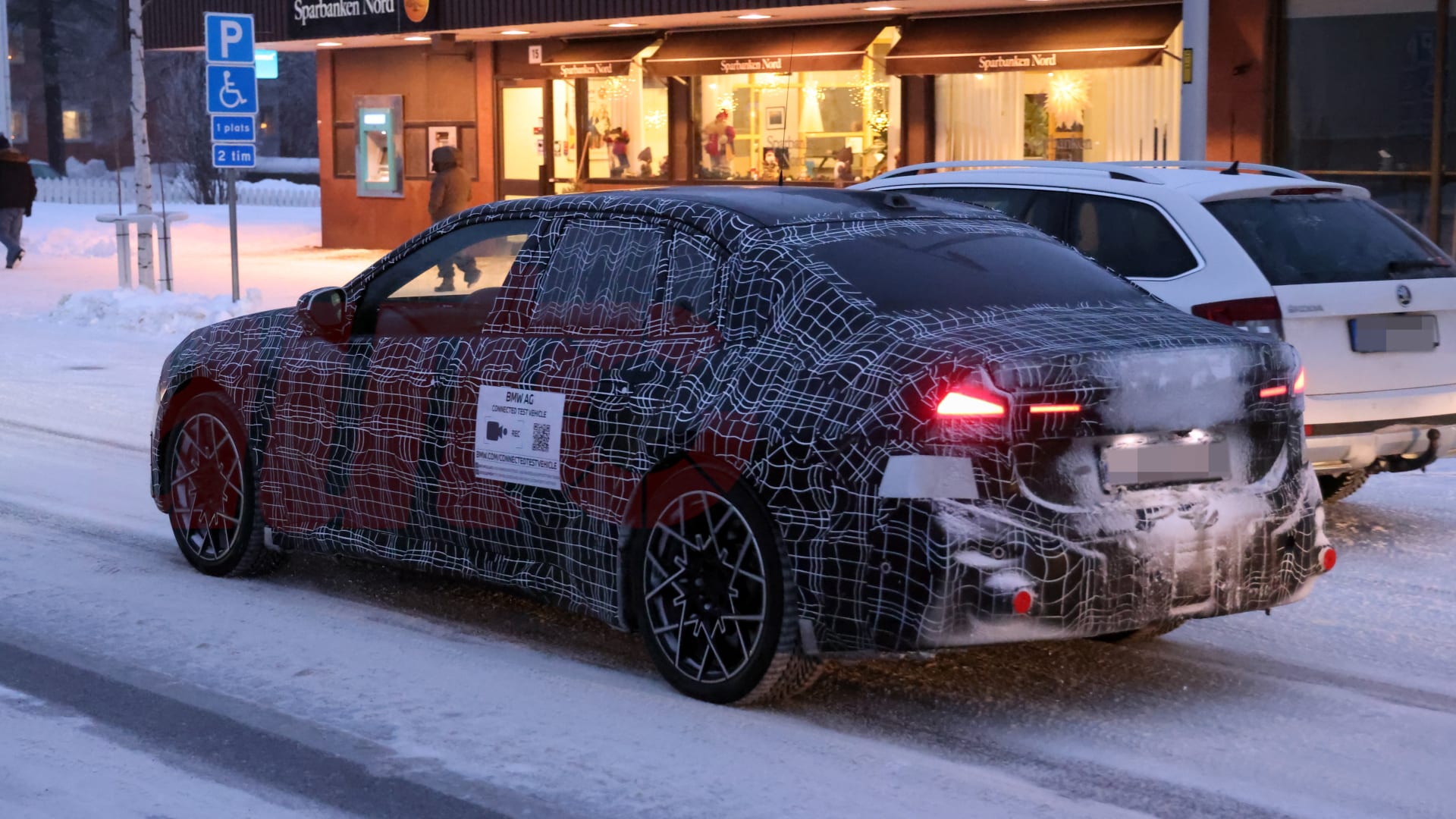 Next Year's BMW i3 Looks Cool As Ice In New Spy Shots - Autoblog