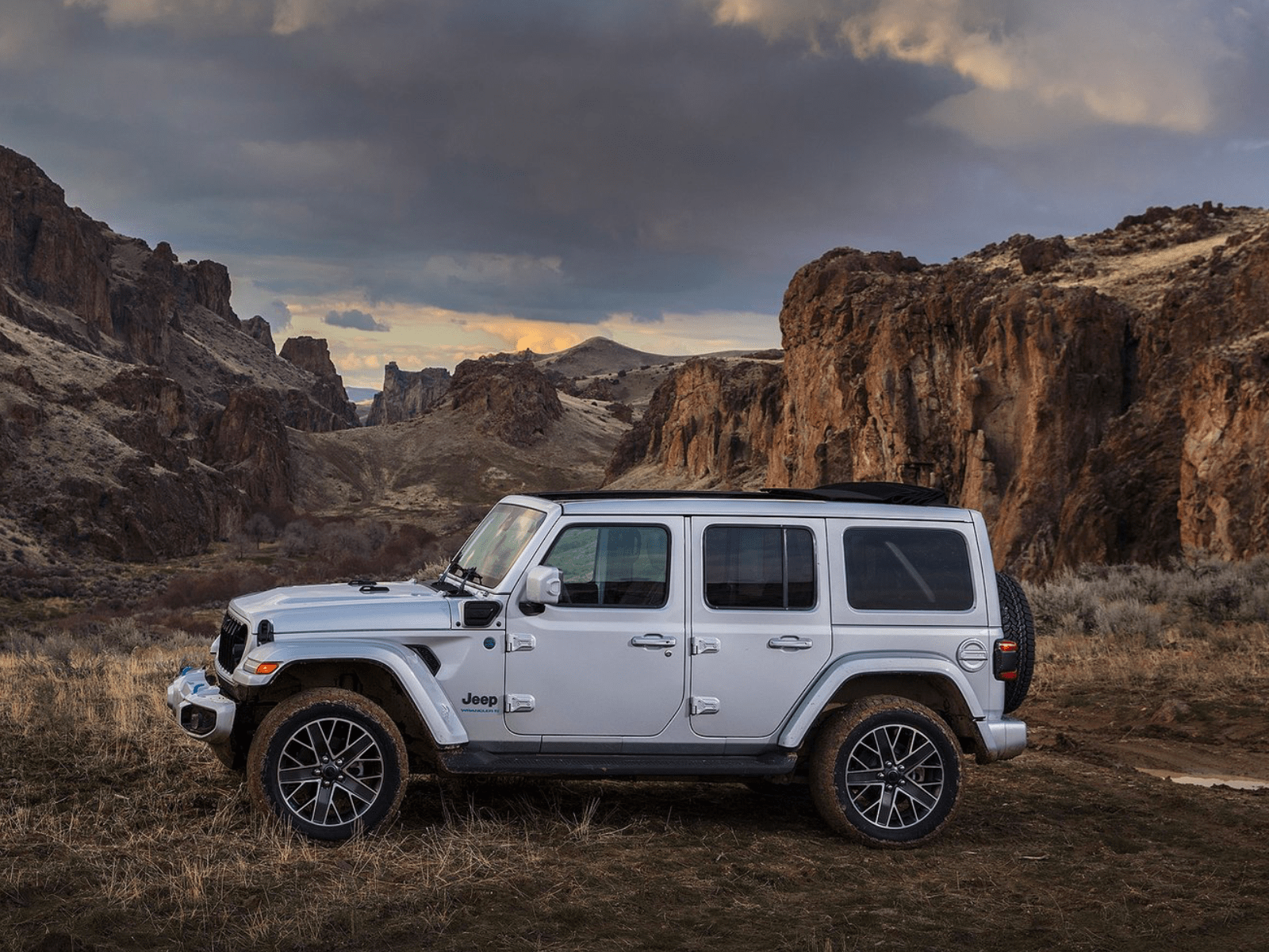 Today's Top Car News: Kia's Cheap New EV, The End Of Jeep Hybrids, And ...