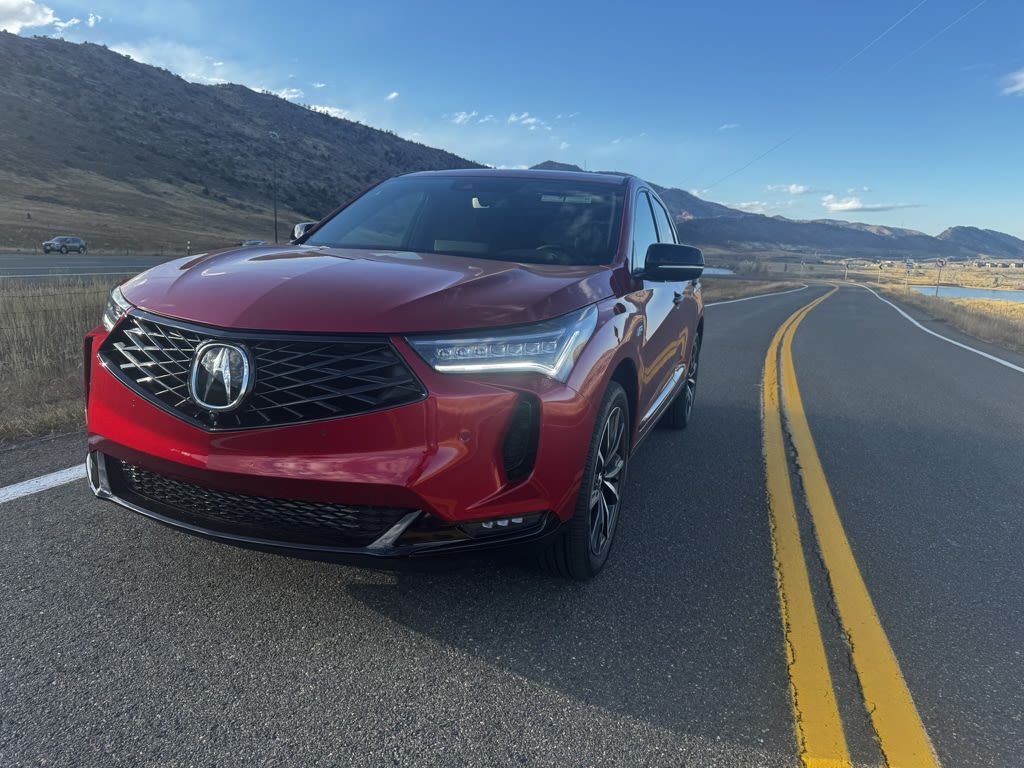 I Drove the 2025 Acura RDX and Audi Q5: Here’s the One That Truly Stands Out - Autoblog