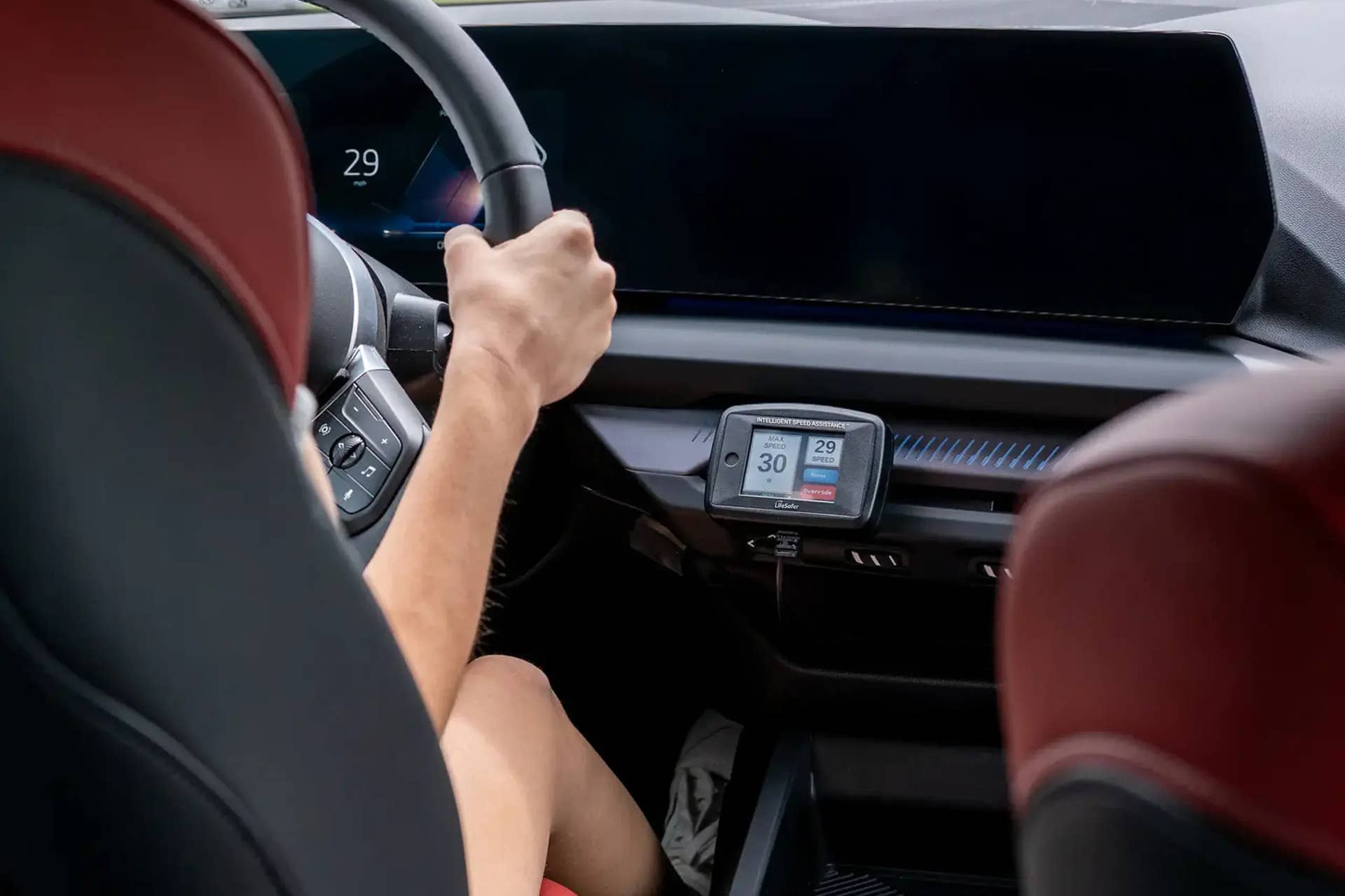 Parents Can Now Install Tech That Stops Teen Drivers From Speeding ...