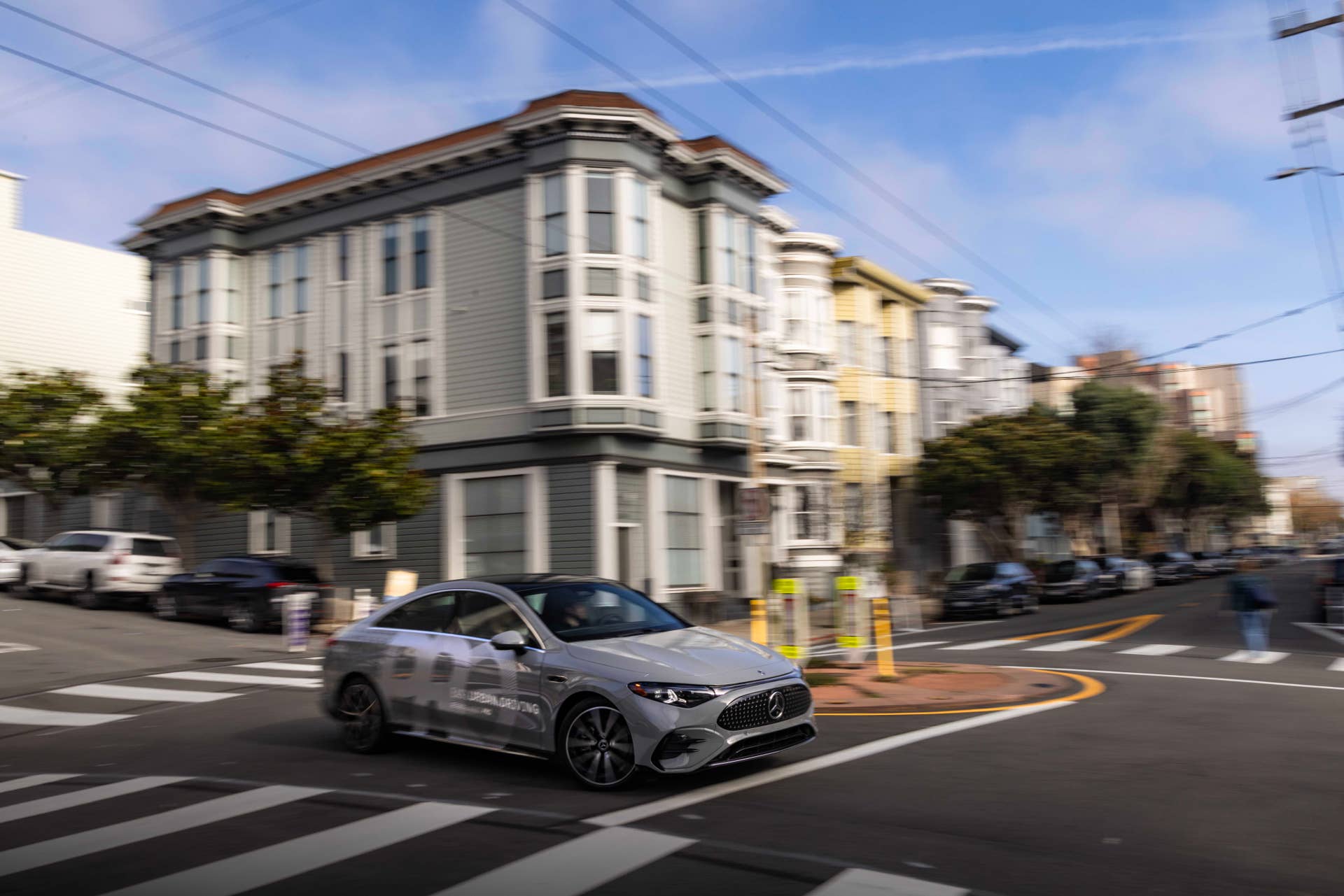 Mercedes Brings Tesla-Style Point-to-Point Self-Driving to the U.S ...
