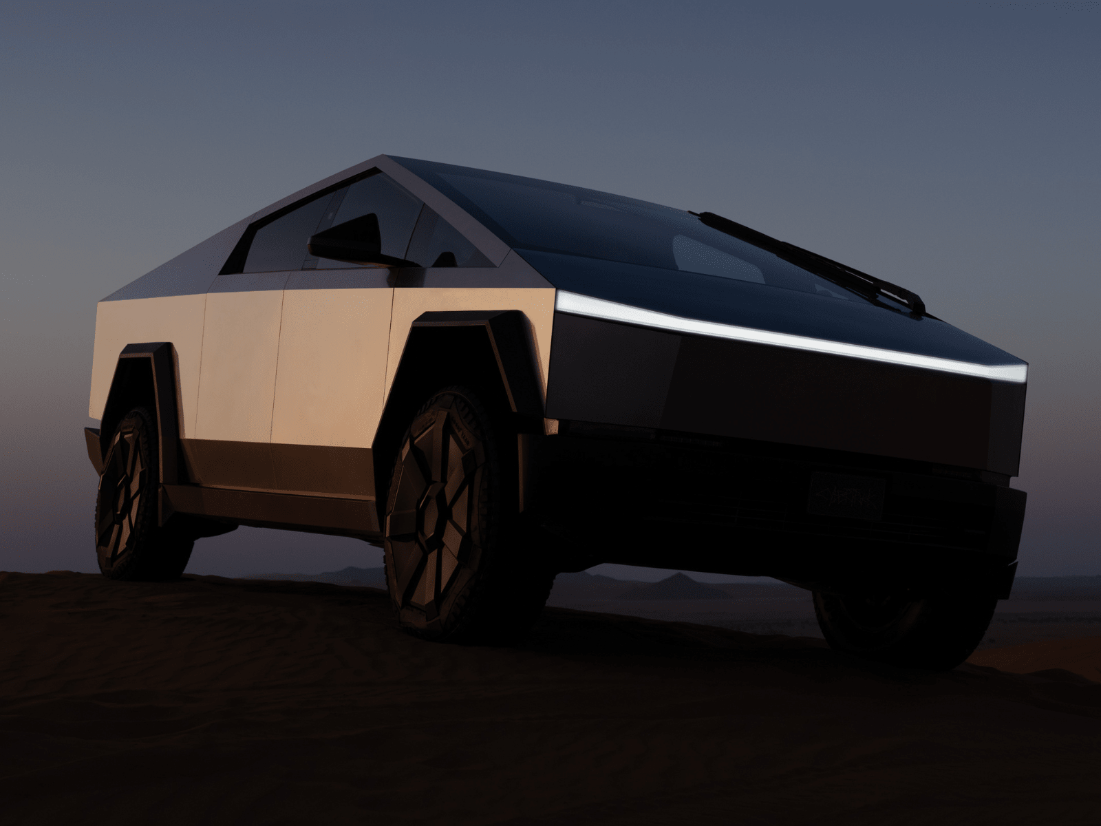 Cybertruck Owner Says Tesla’s Full Self-Driving Helped Avoid a Deadly ...