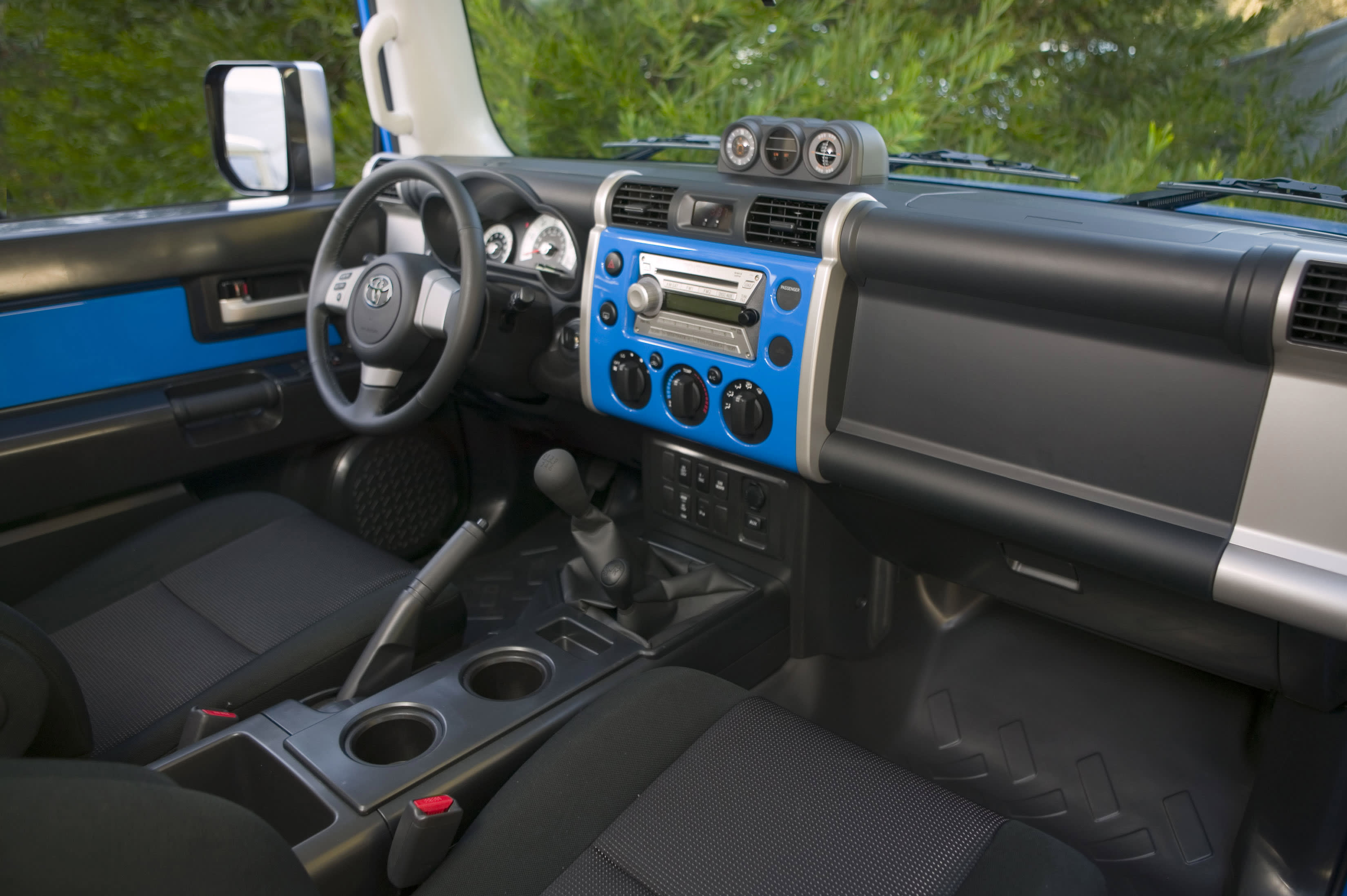 The Toyota FJ Cruiser Was Designed by a 24-Year-Old Fresh Graduate ...