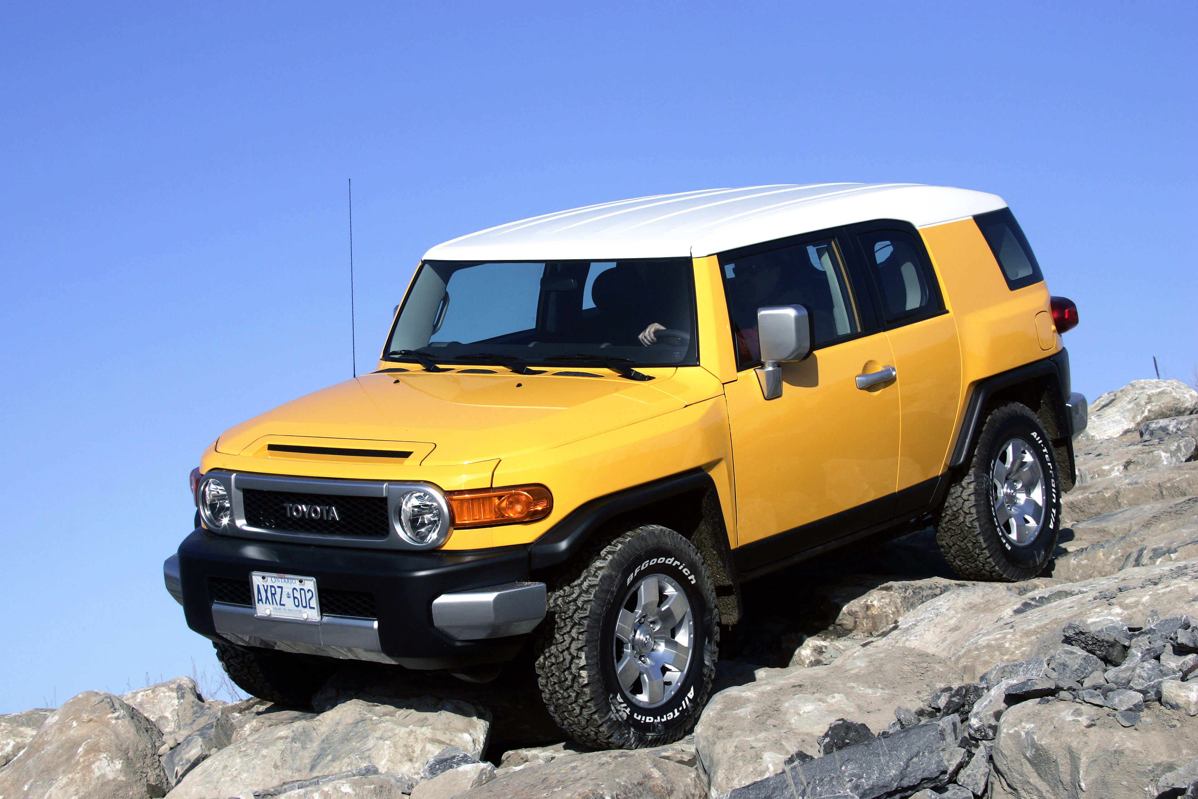 The Toyota FJ Cruiser Was Designed by a 24-Year-Old Fresh Graduate ...