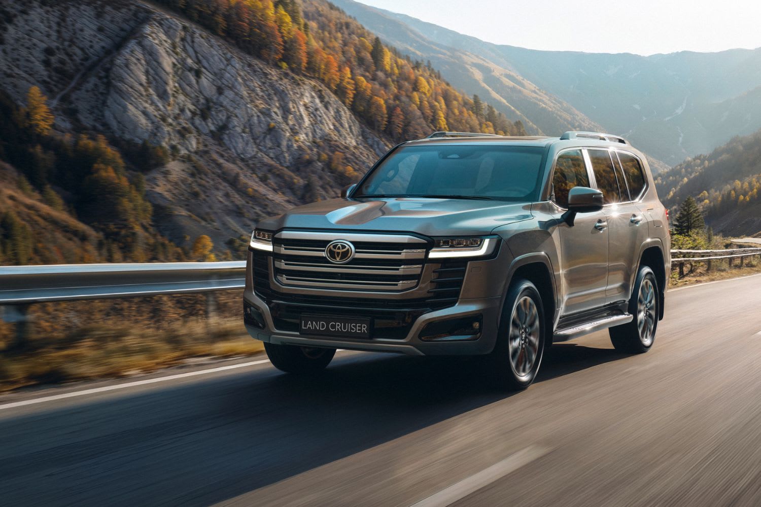 The Real Toyota Land Cruiser Could Soon Get Plug-in Hybrid Power - Autoblog