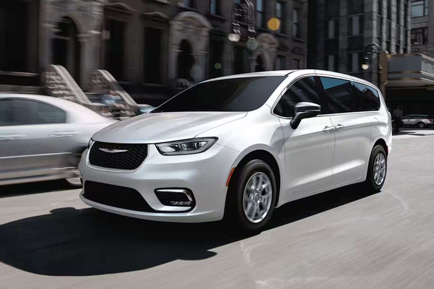 Chrysler Pacifica January Lease Deals Still Undercut the Honda Odyssey ...