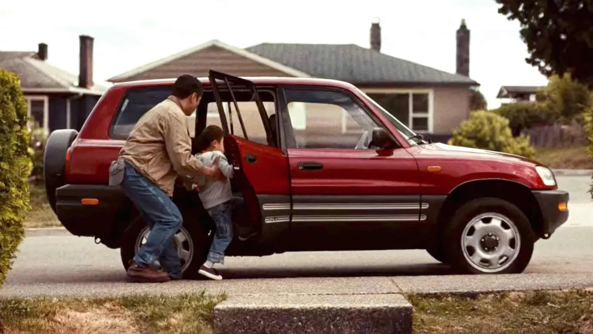 Toyota’s Super Bowl Ad Celebrates 30 Years of the RAV4 Through One ...