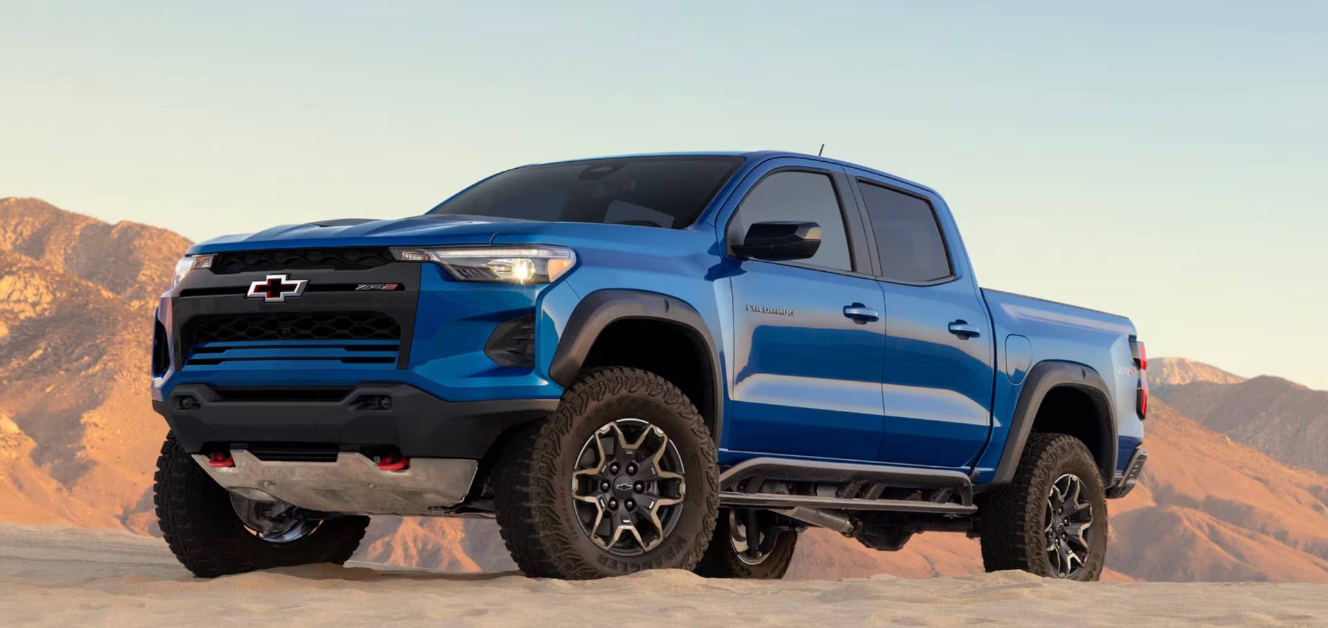 2026 Chevrolet Colorado Vs. 2026 Chevrolet Silverado 1500: 5 Major ...